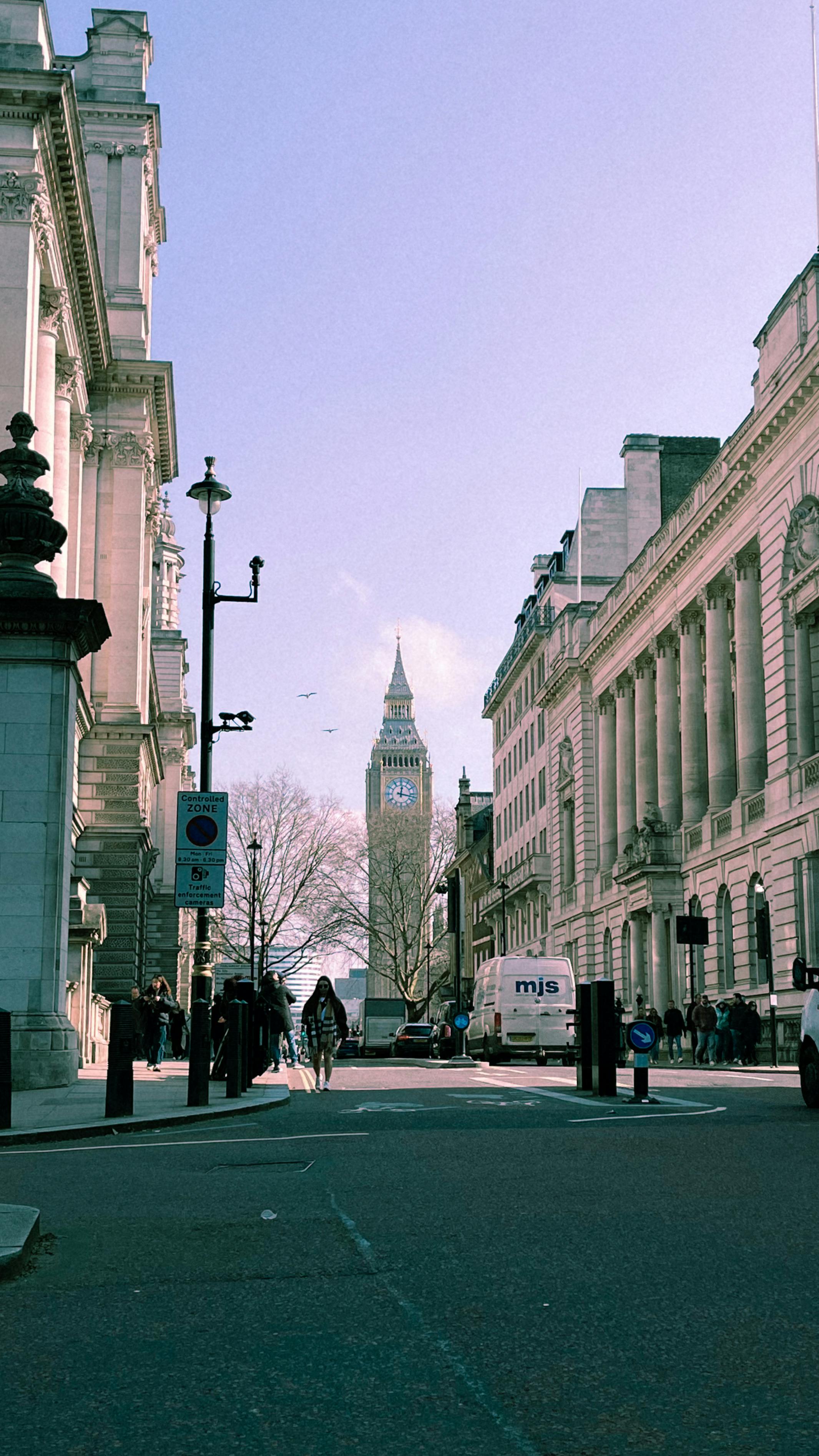Torre Big Ben · Foto de stock gratuita