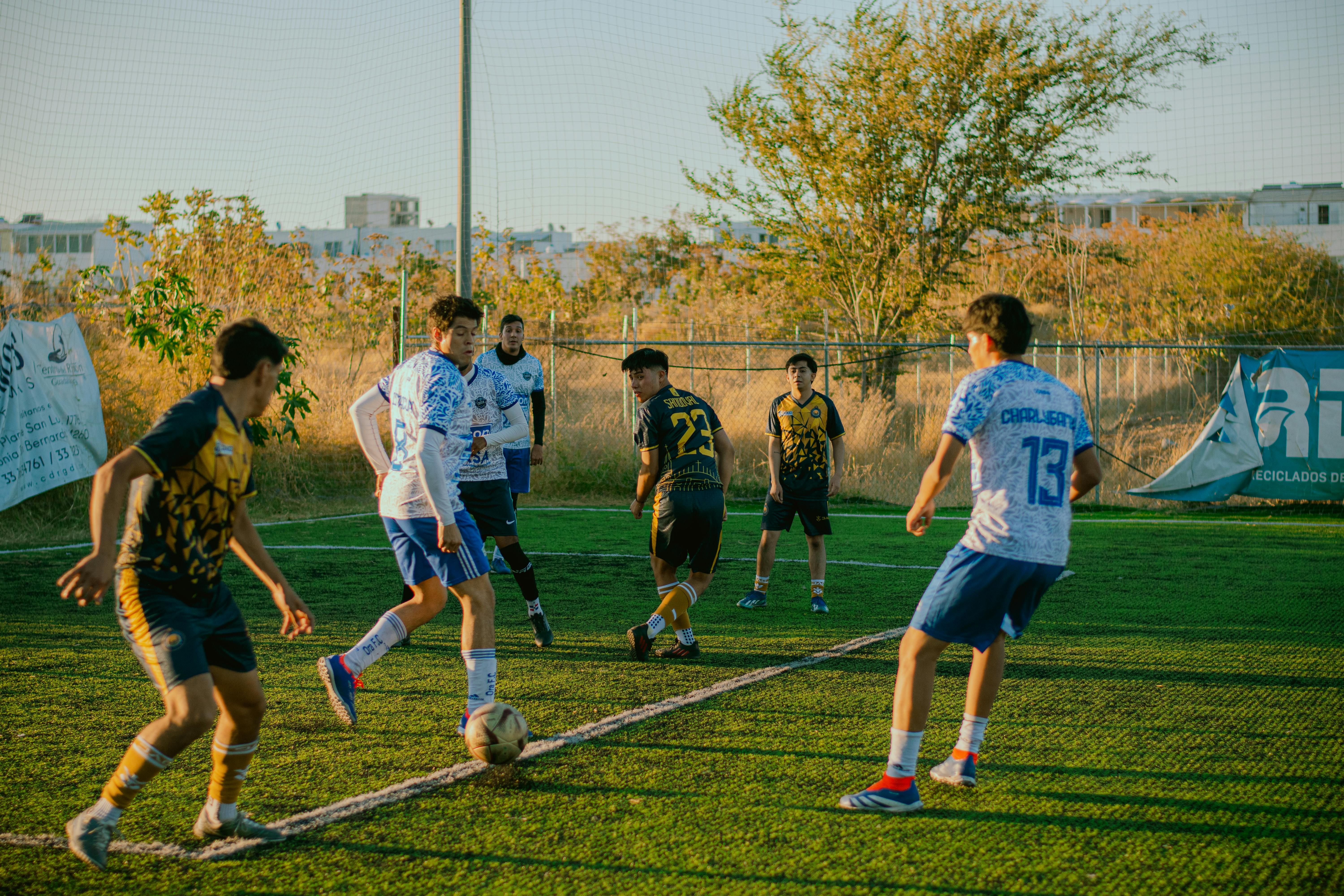 Football Fall Photos, Download The BEST Free Football Fall Stock Photos ...