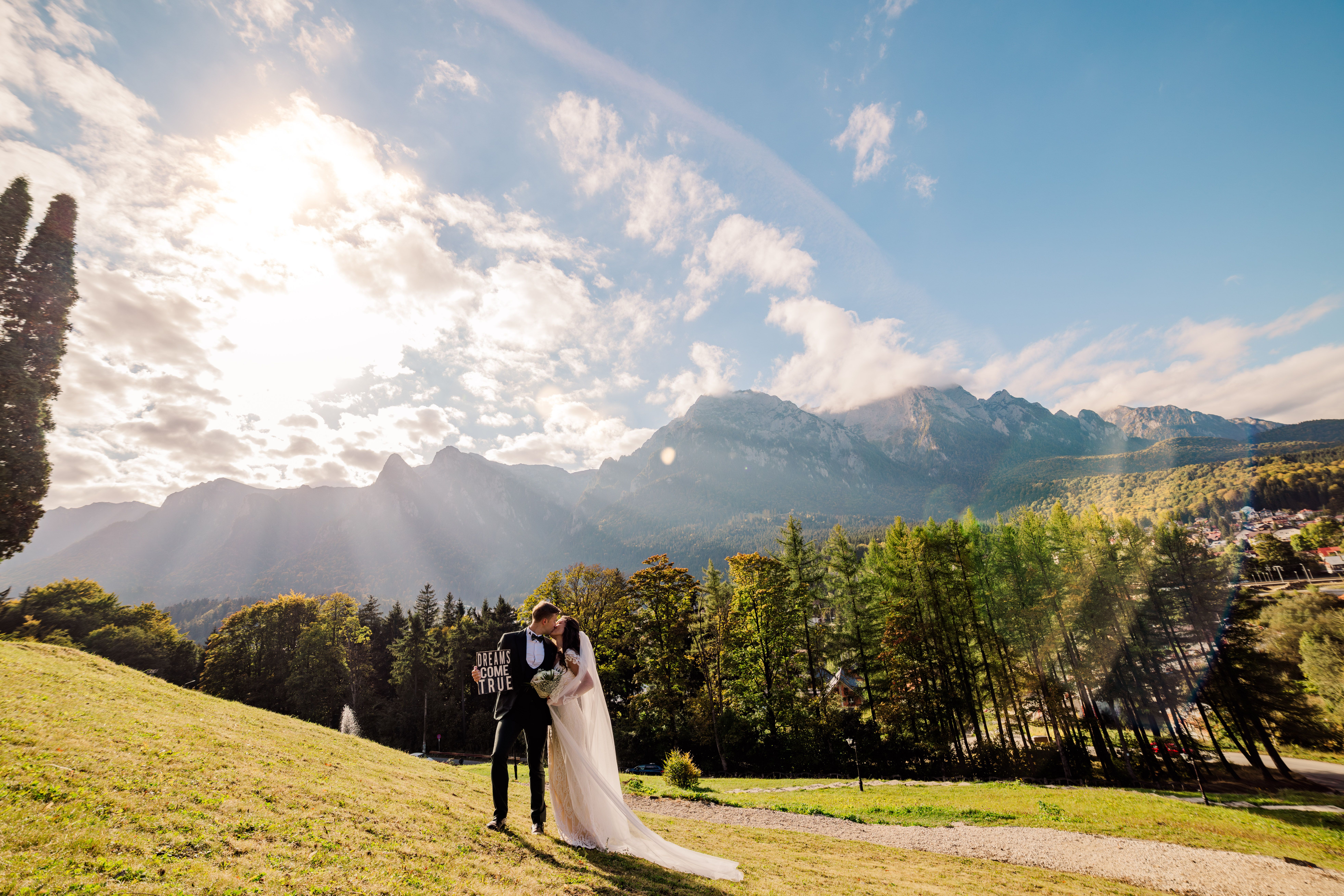 Romantic Wedding Scene in Bușteni Mountains · Free Stock Photo