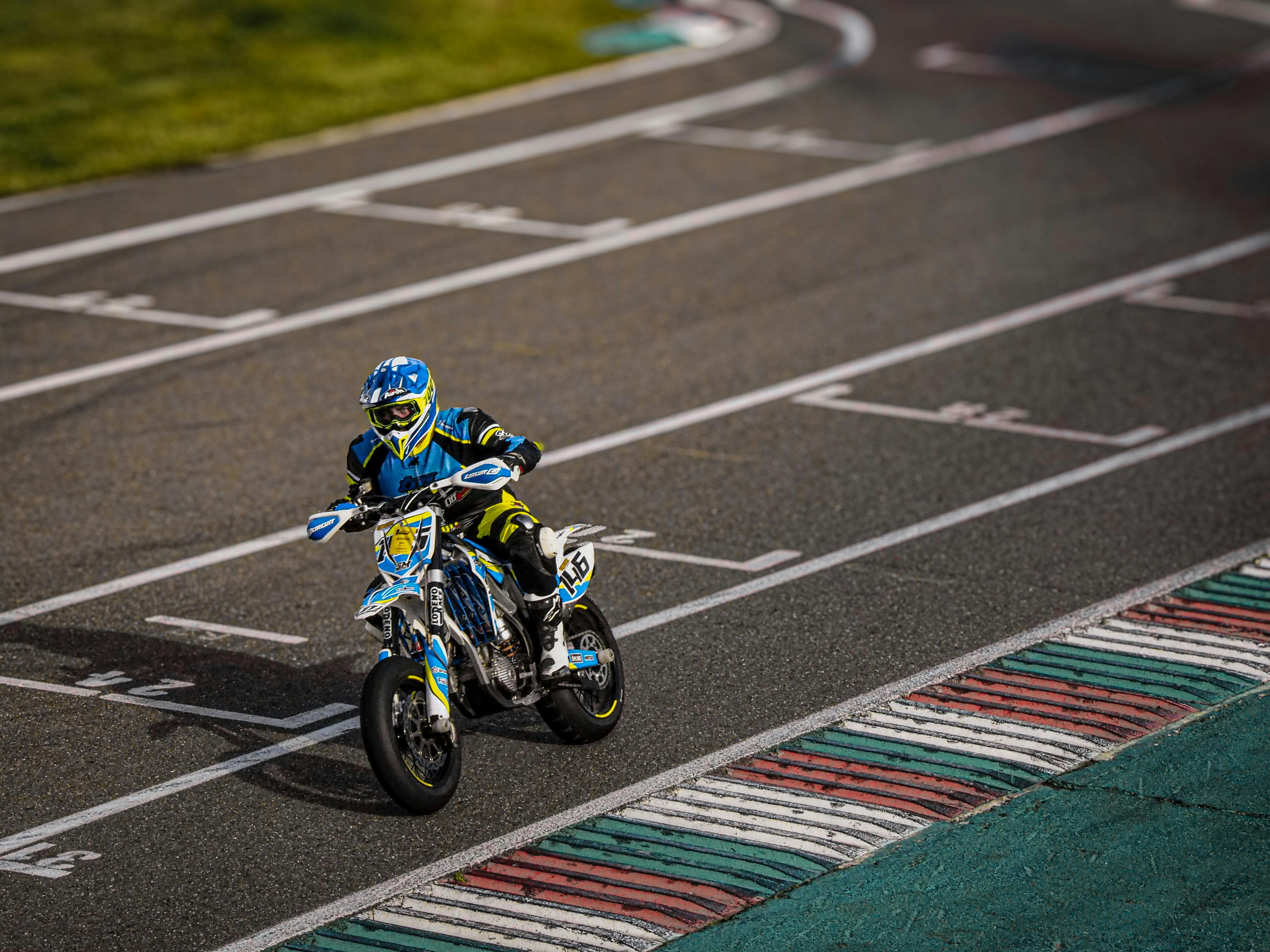 50.000+ melhores imagens de Corrida De Moto · Download 100% grátis ...