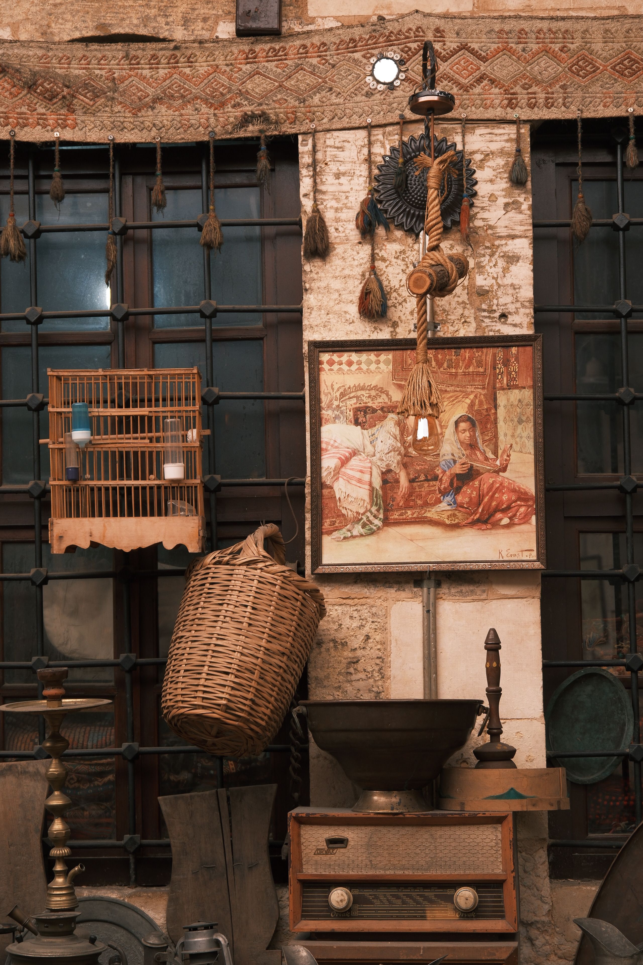 Vintage Decor Setup with Antique Items Display · Free Stock Photo