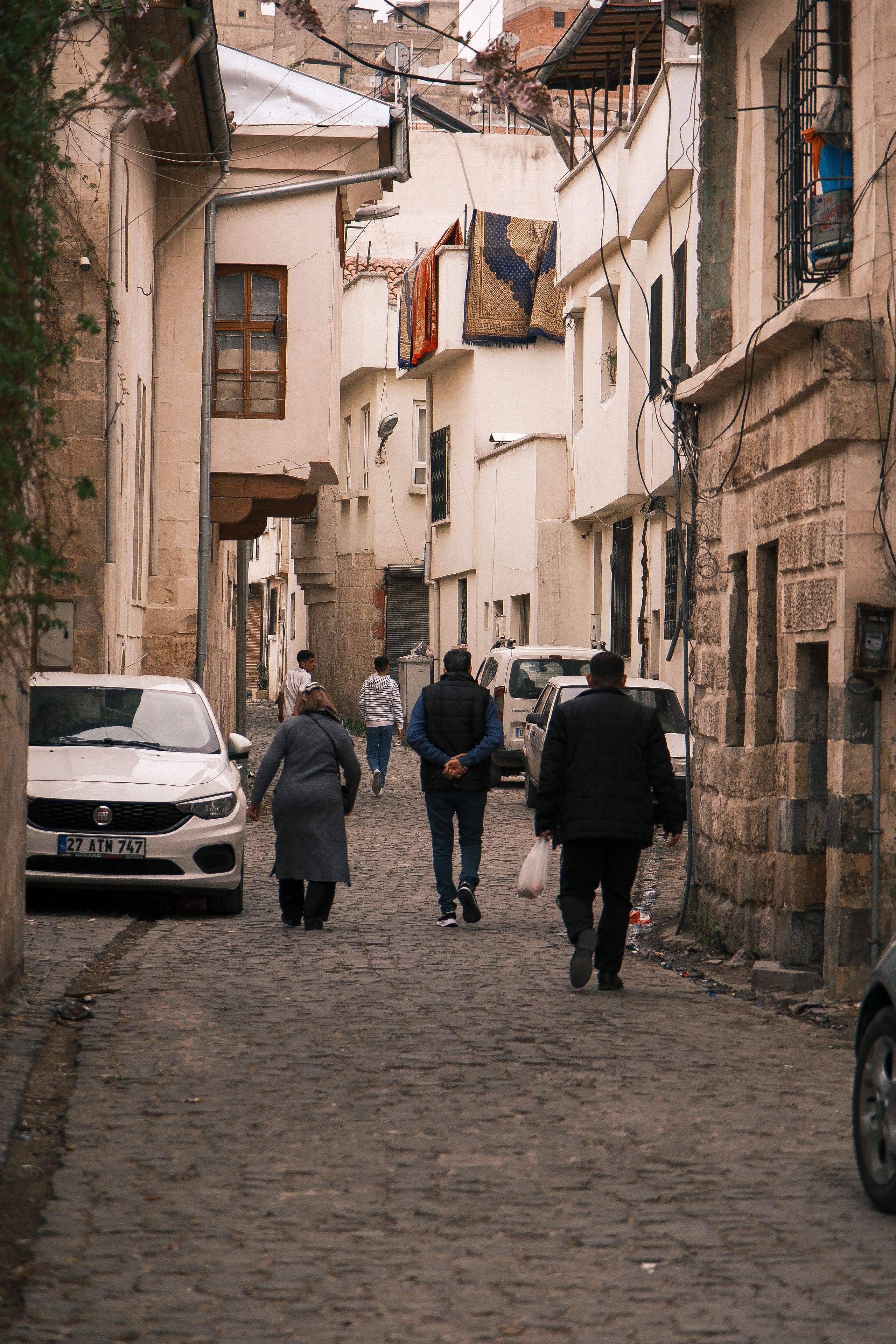 Charming Street in Historical Old Town · Free Stock Photo