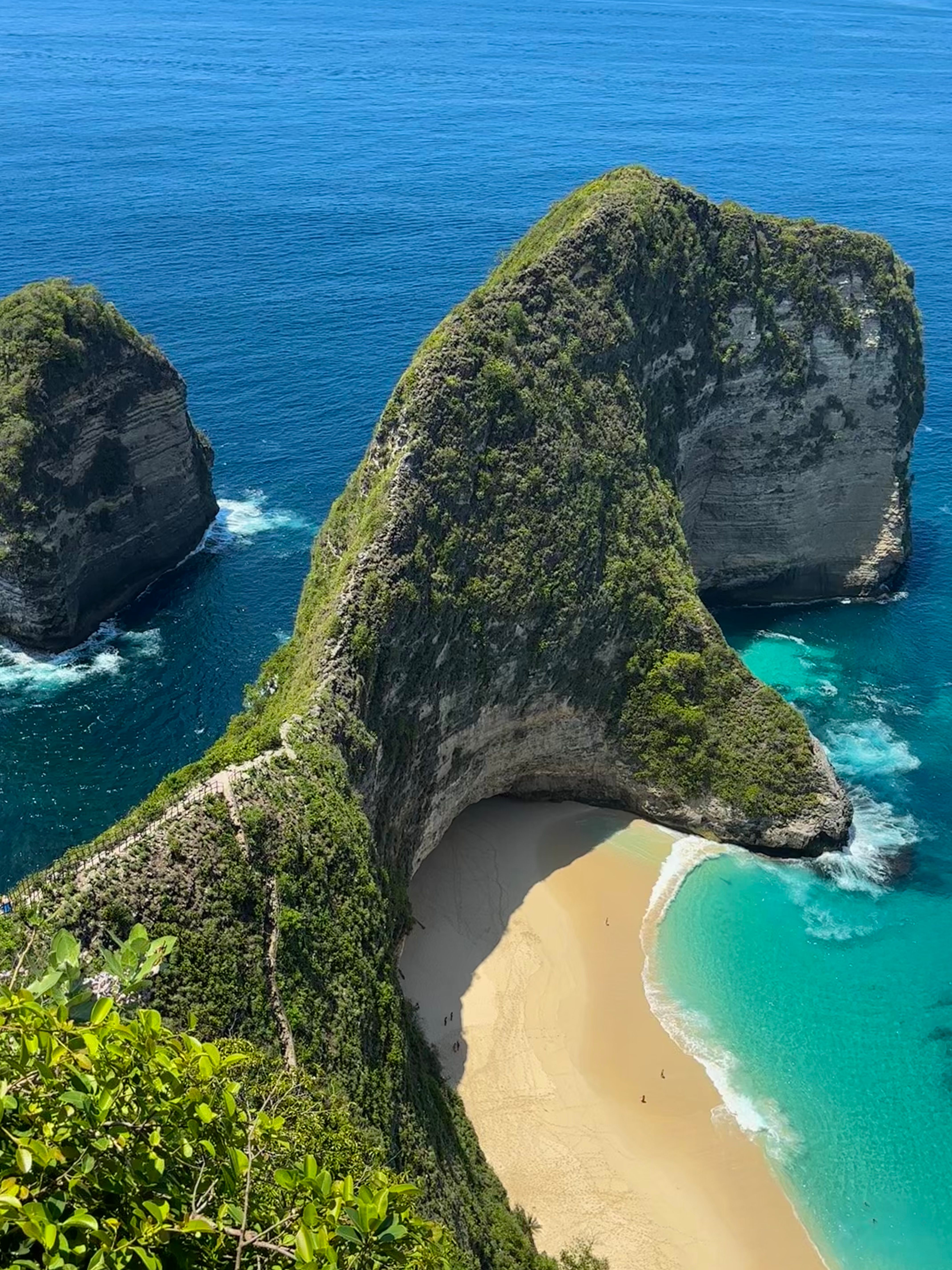 Aerial View of Kelingking Beach in Bali · Free Stock Photo