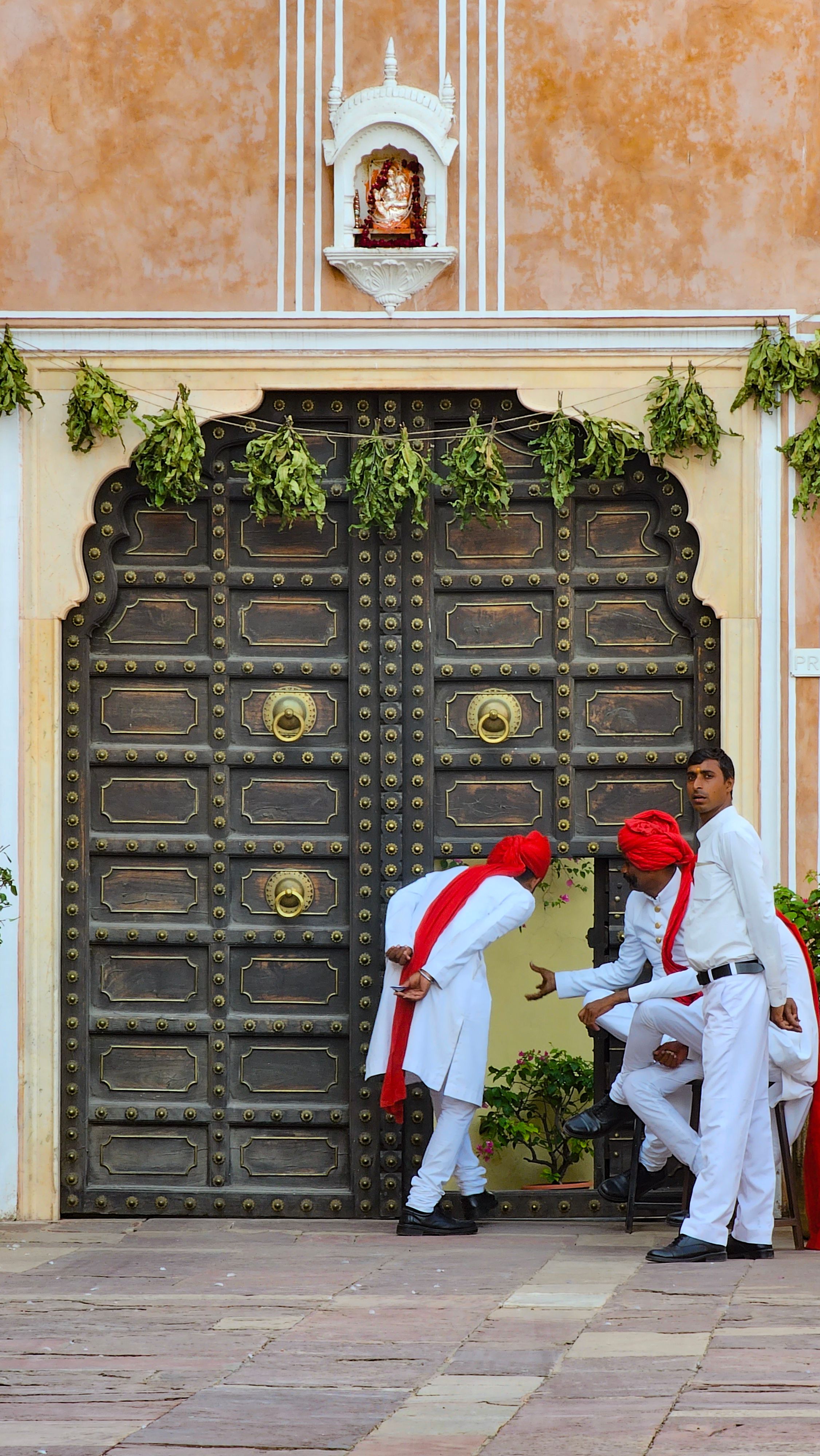 Traditional Indian Gate with Guards in Jaipur · Free Stock Photo