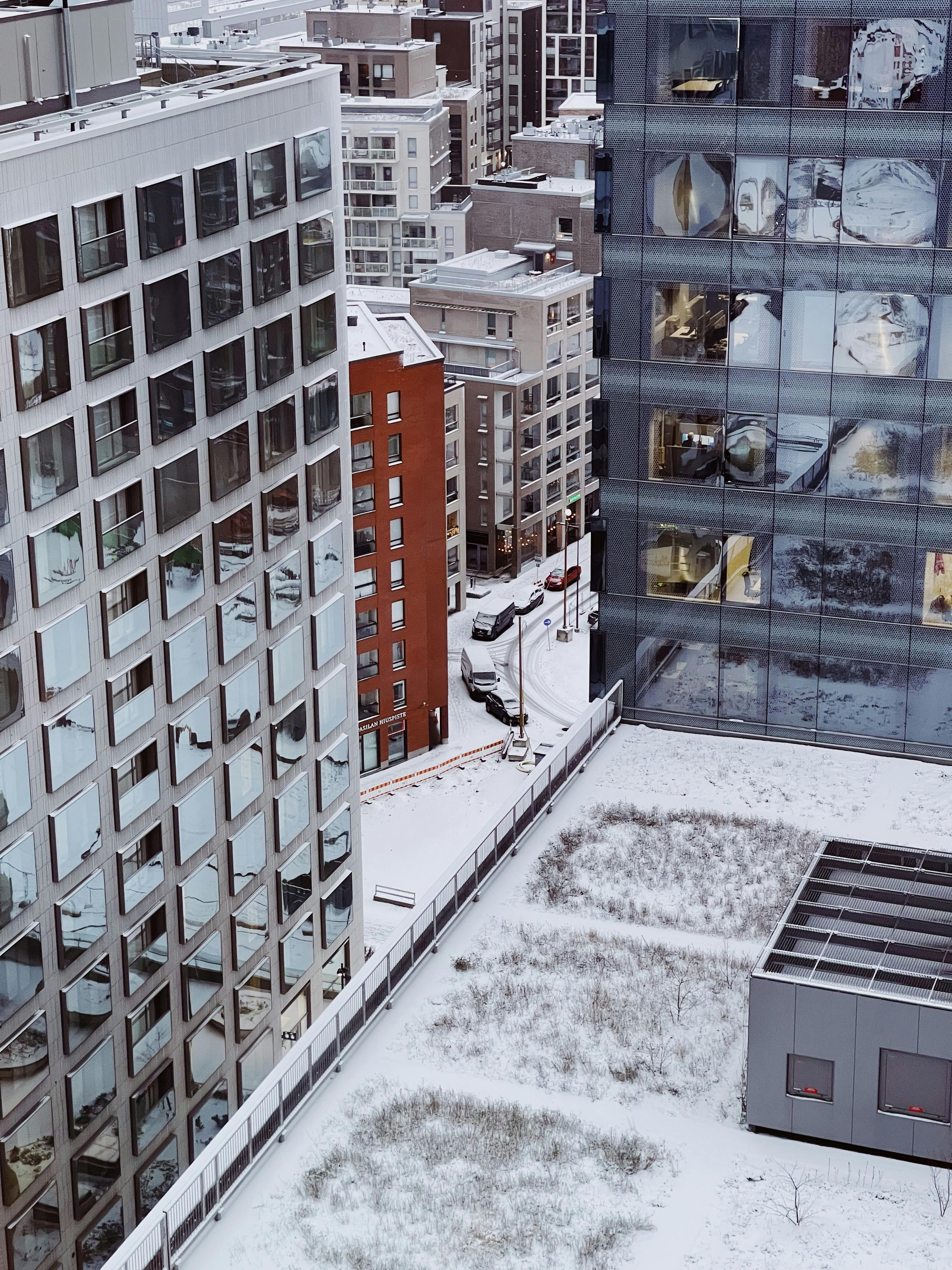 Snowy Helsinki Urban Winter Scene · Free Stock Photo