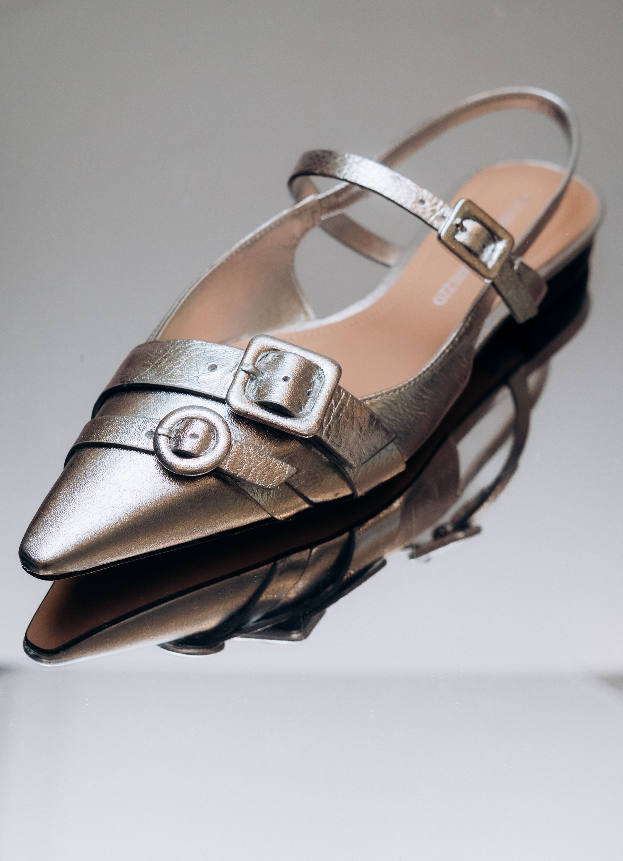 Flat Shoe Design Photos, Download The BEST Free Flat Shoe Design Stock ...