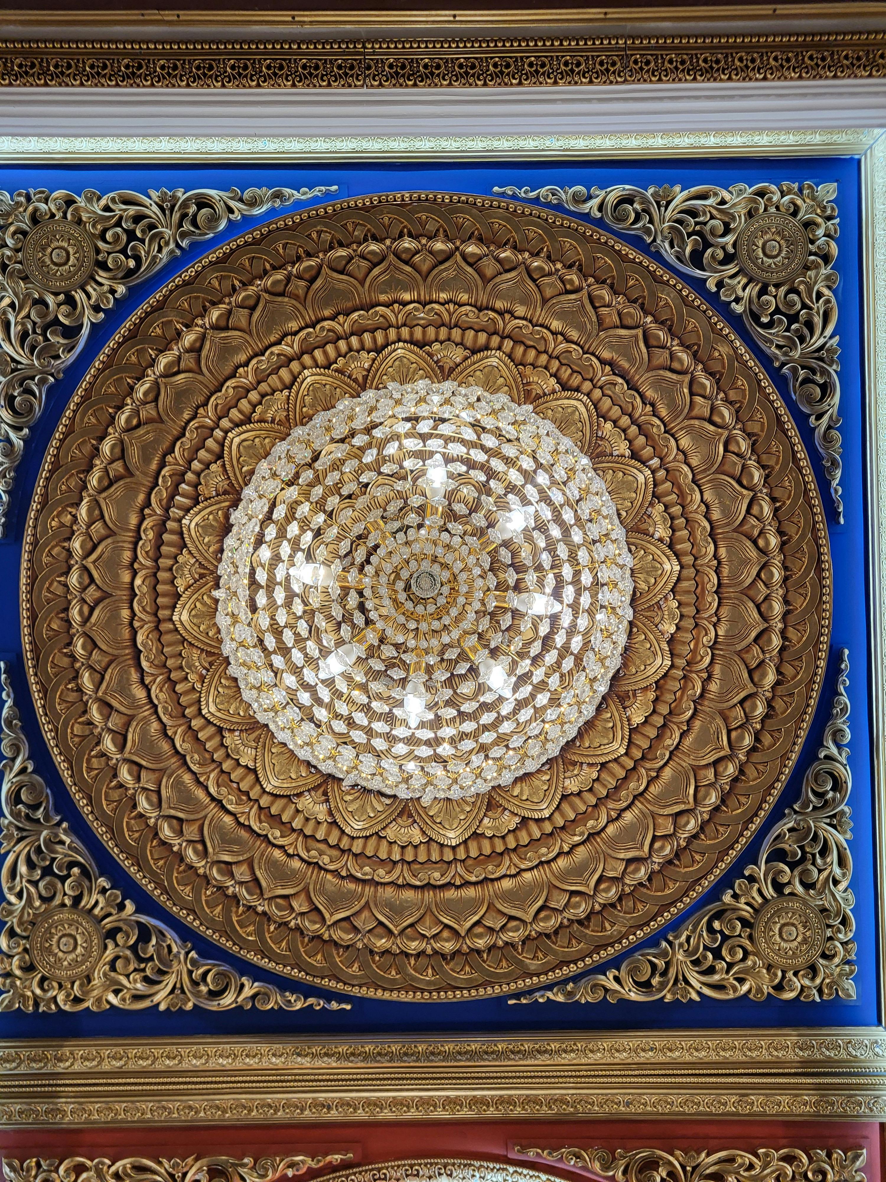 Intricate Ceiling Design with Ornate Patterns · Free Stock Photo