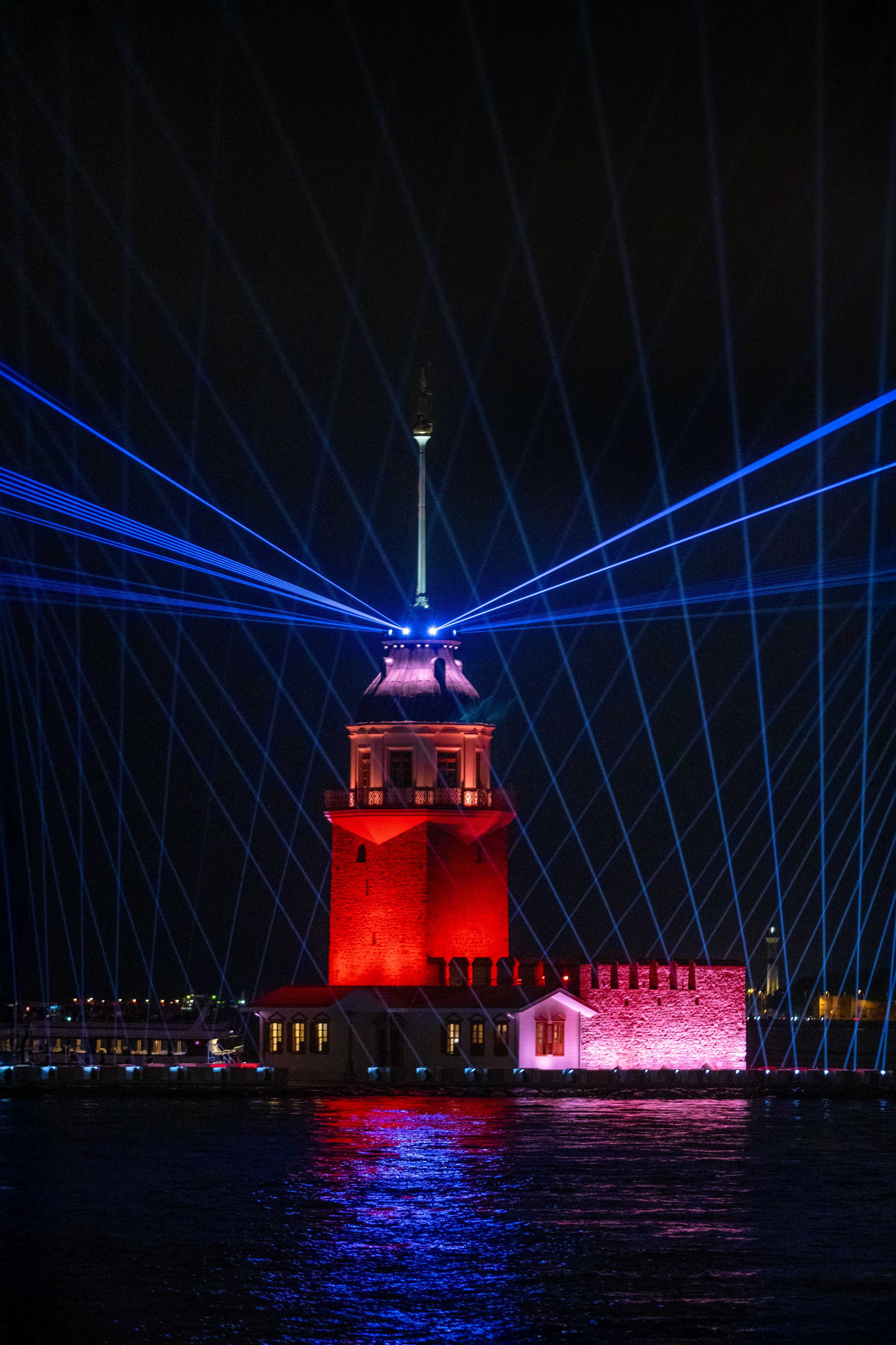 Illuminated Maiden's Tower in Istanbul at Night · Free Stock Photo