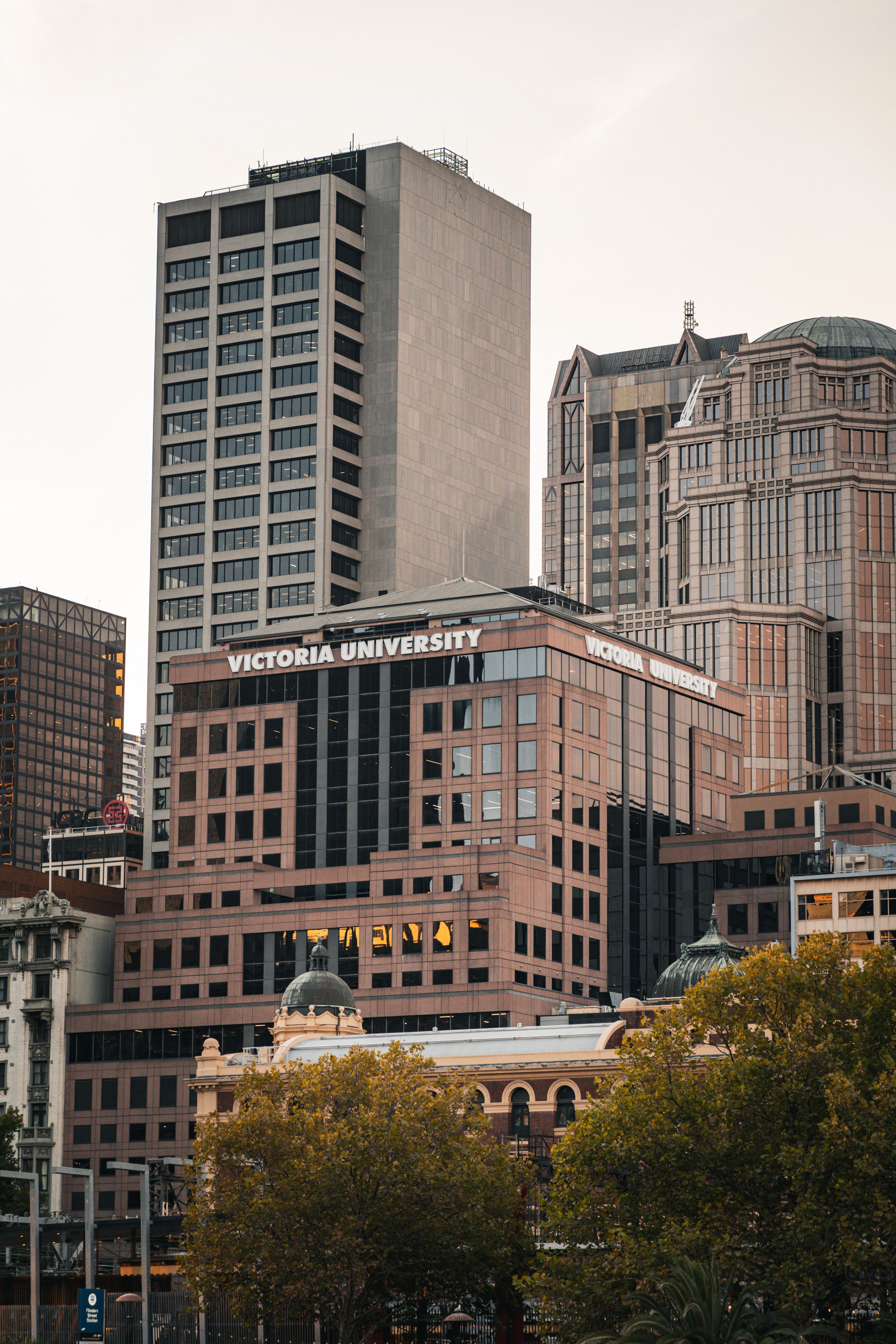 Victoria University Building in Melbourne Skyline · Free Stock Photo