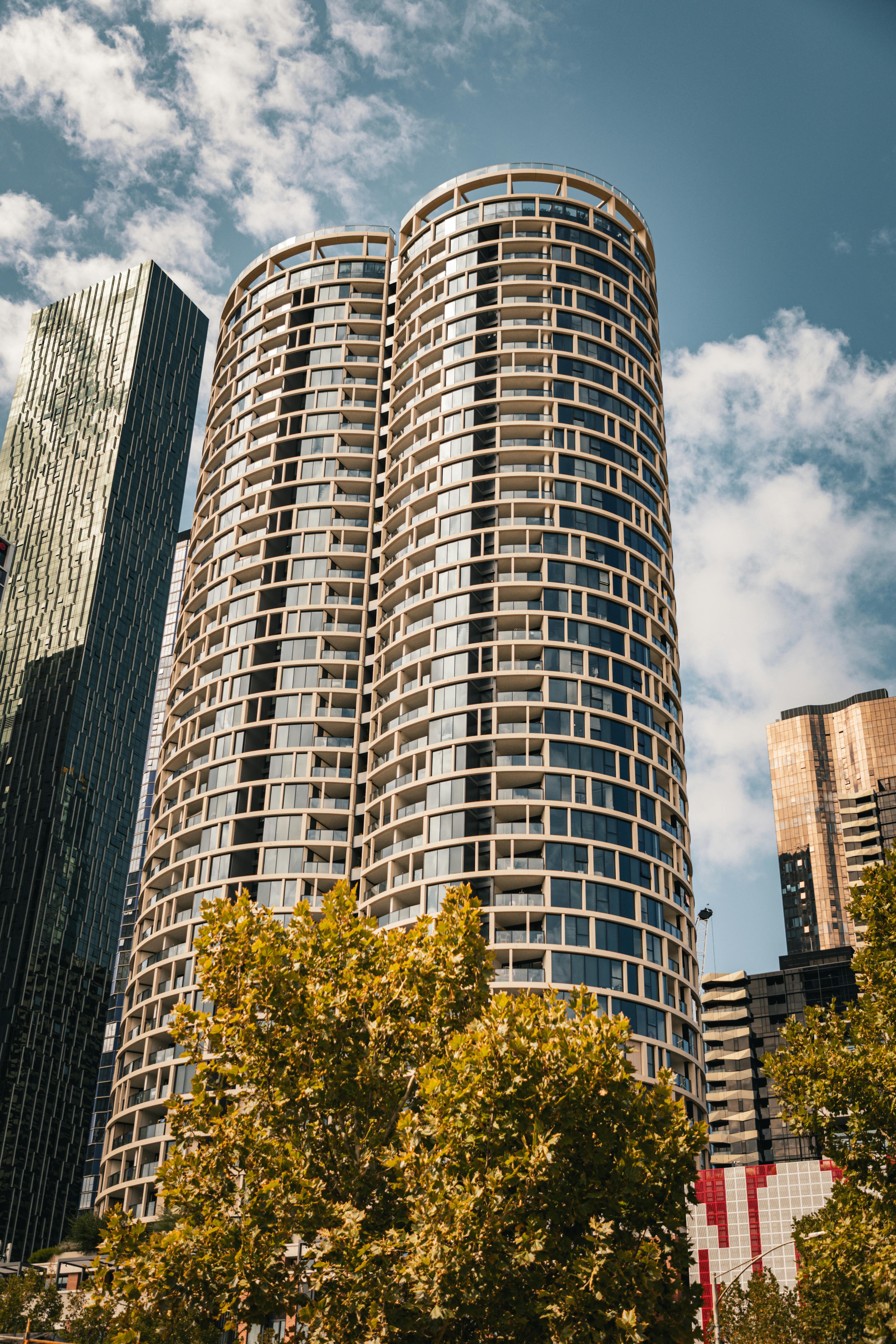 Modern High-Rise Buildings in Melbourne's Skyline · Free Stock Photo