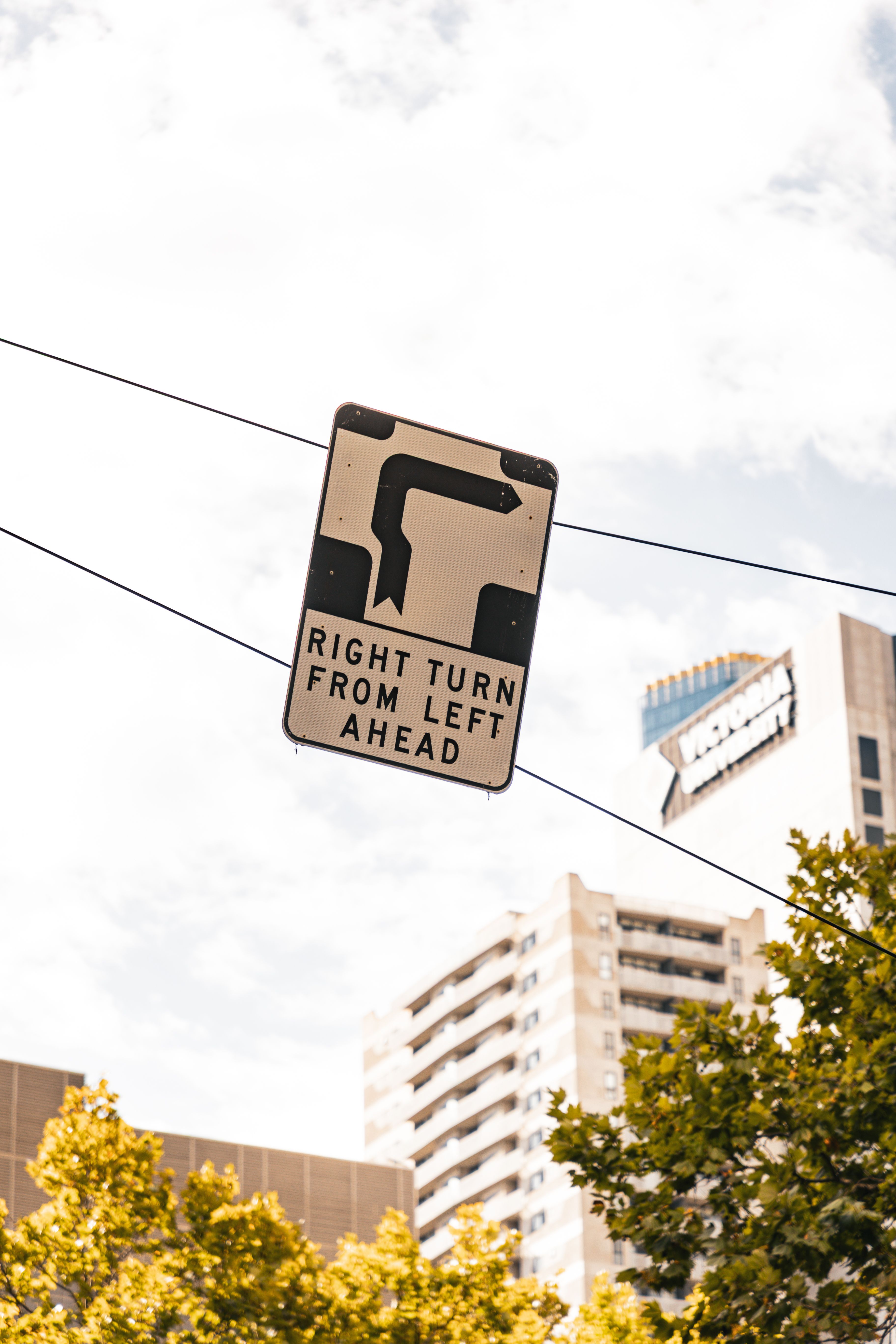 Melbourne Urban Street Sign with Skyscrapers · Free Stock Photo