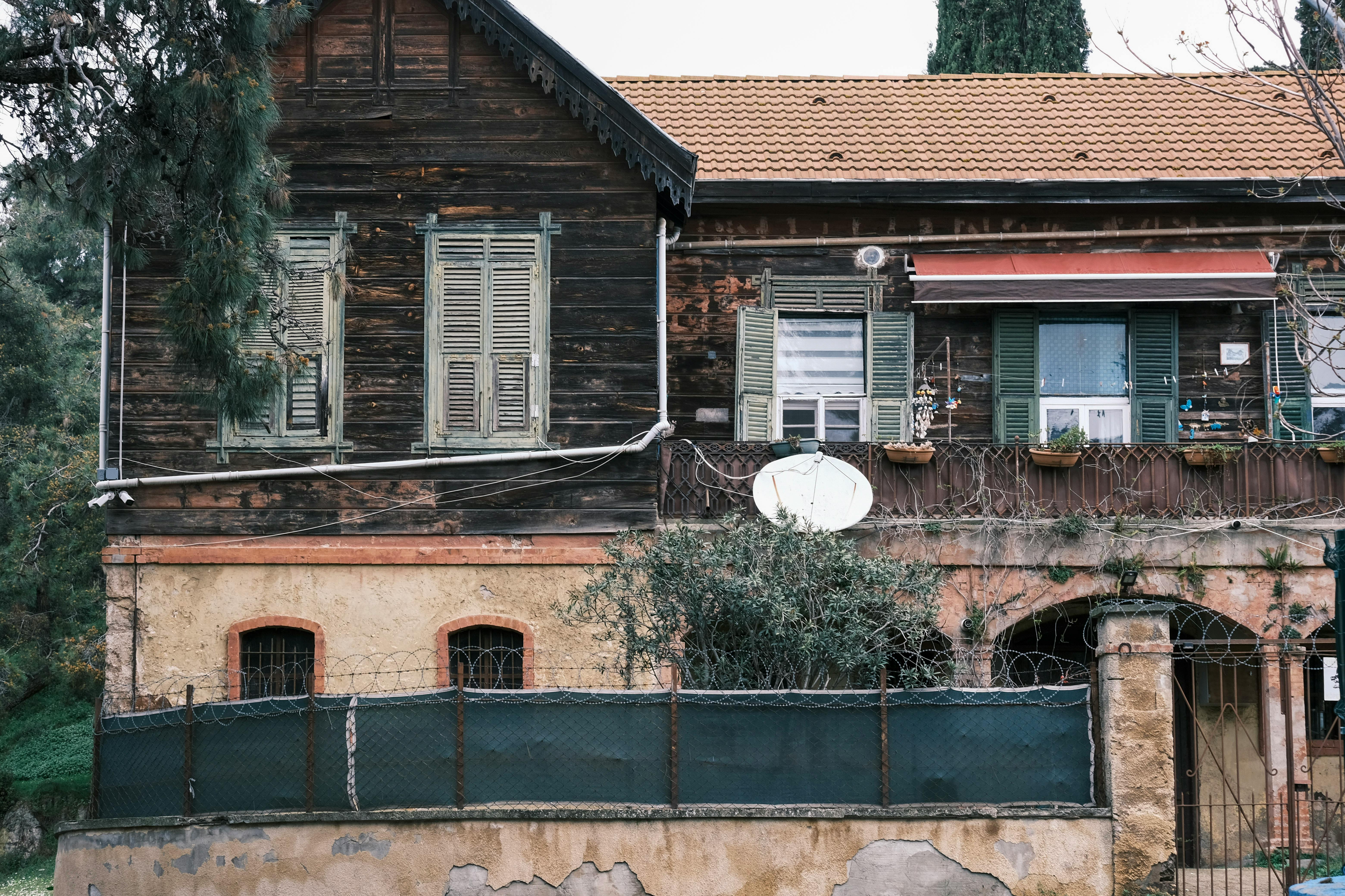 Charming Rustic Wooden House in İstanbul · Free Stock Photo