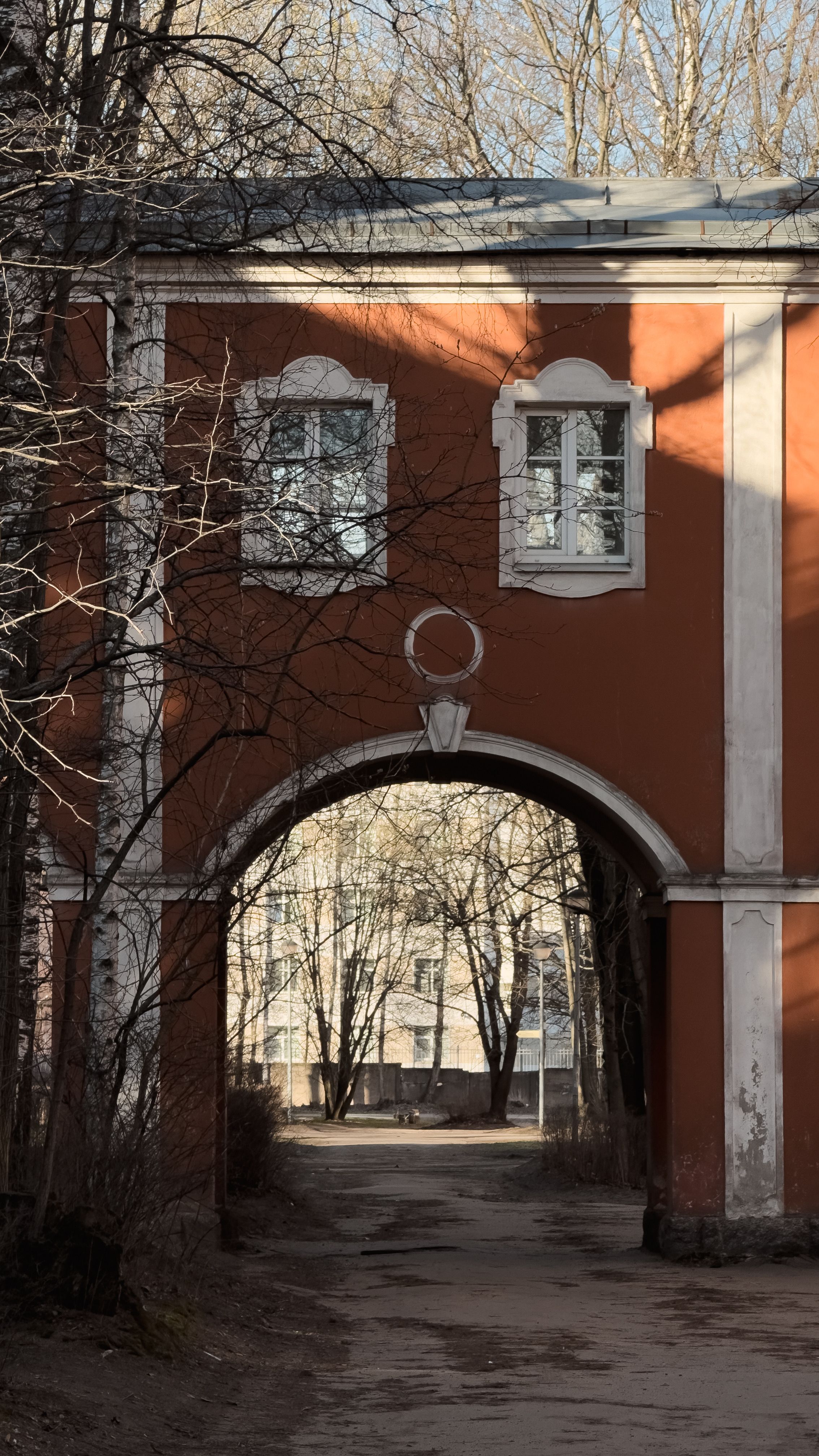 Historic Red Brick Archway in Sunny Winter · Free Stock Photo