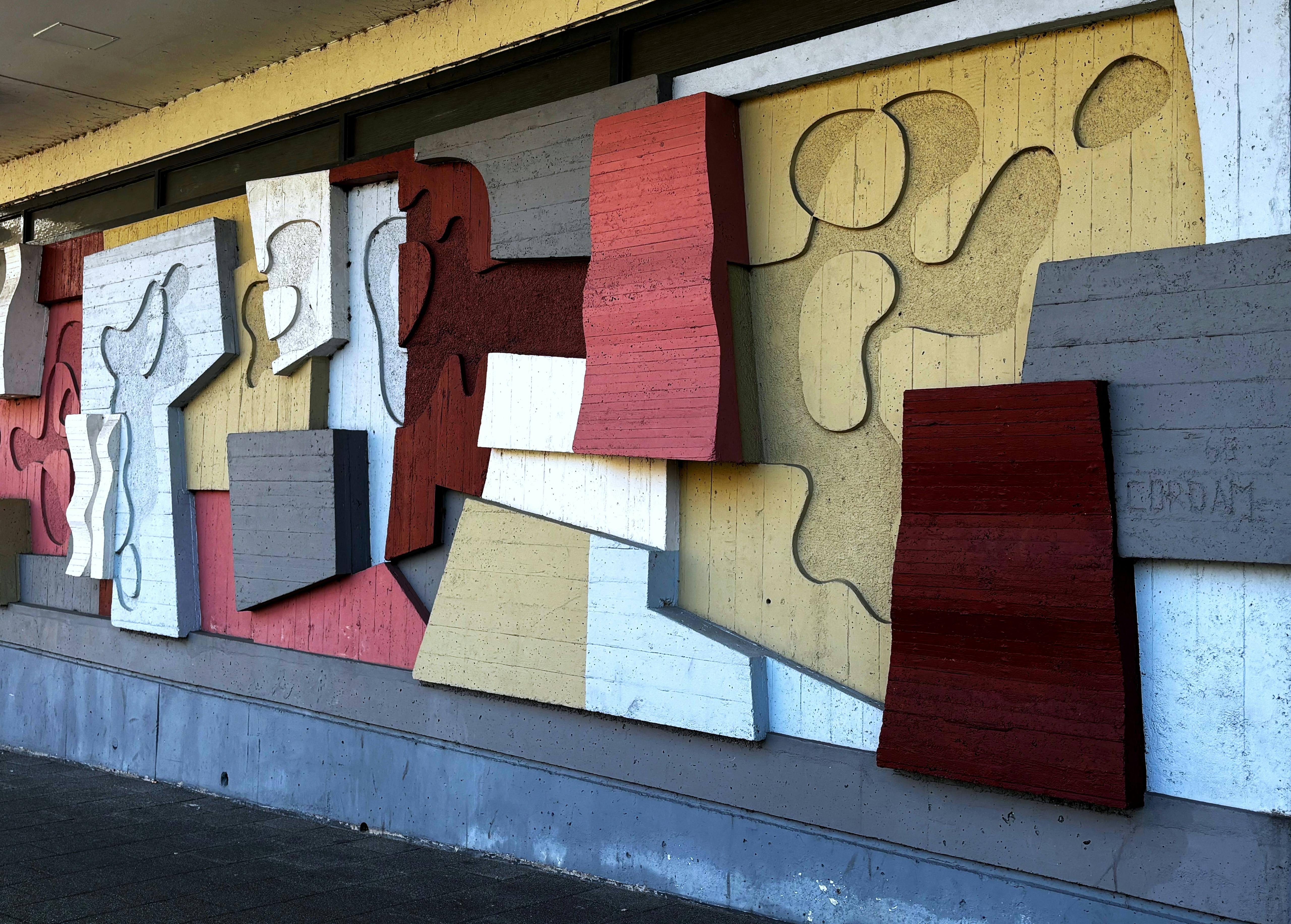 Geometric Wall Relief in Rotterdam Street Art · Free Stock Photo