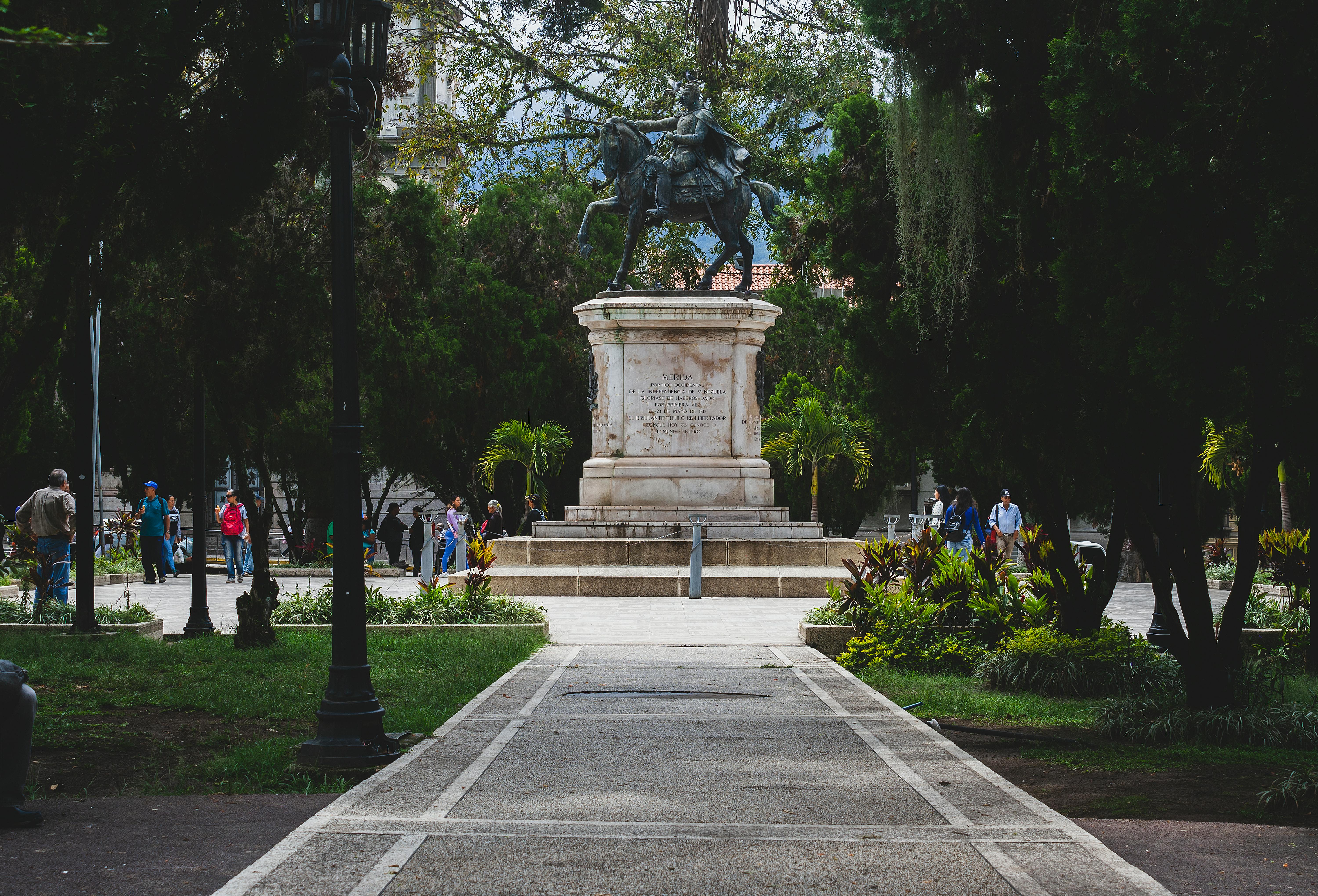 Equestrian Statue in Mérida Park, Venezuela · Free Stock Photo