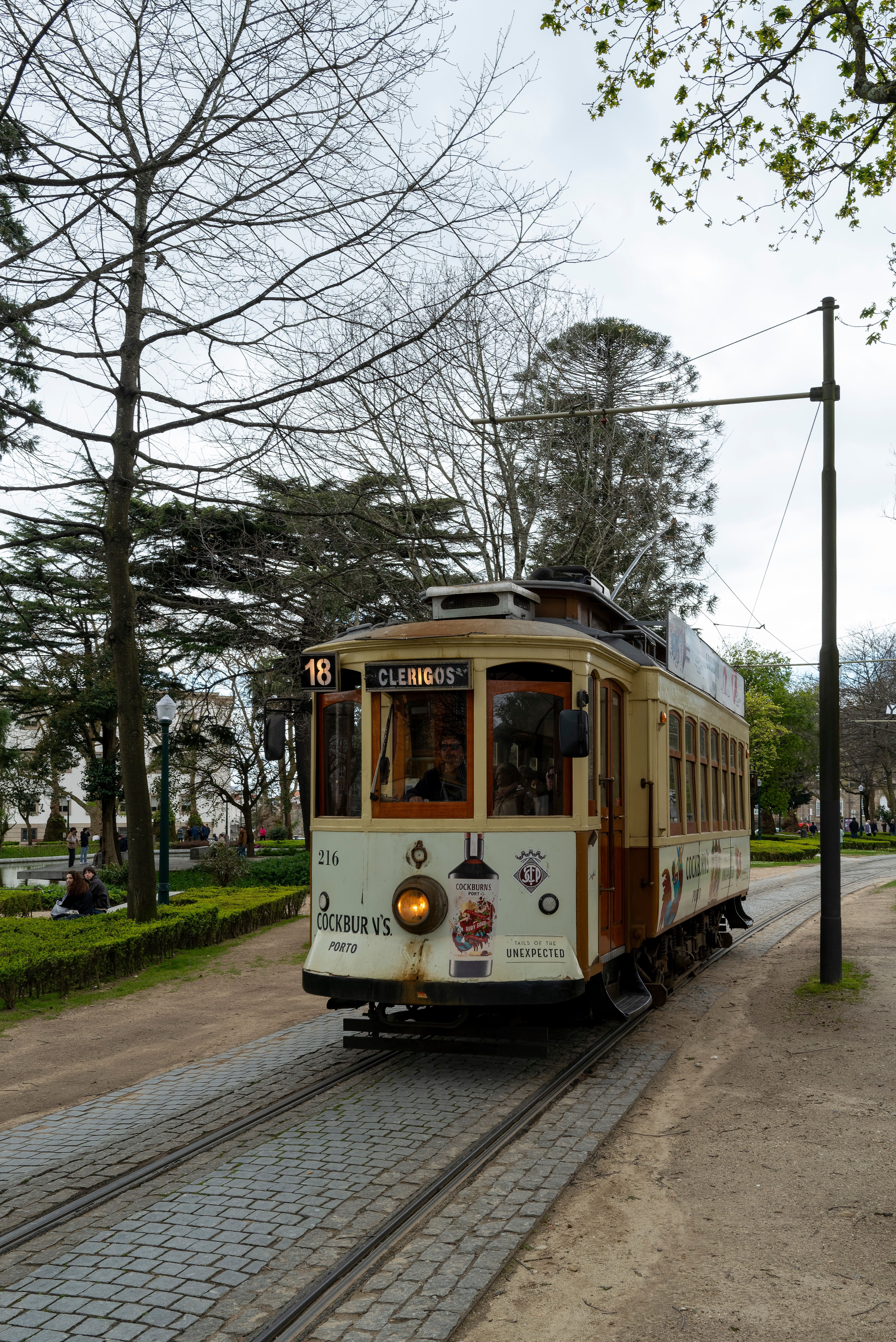 Iconic Vintage Tram in Porto's Scenic Park · Free Stock Photo