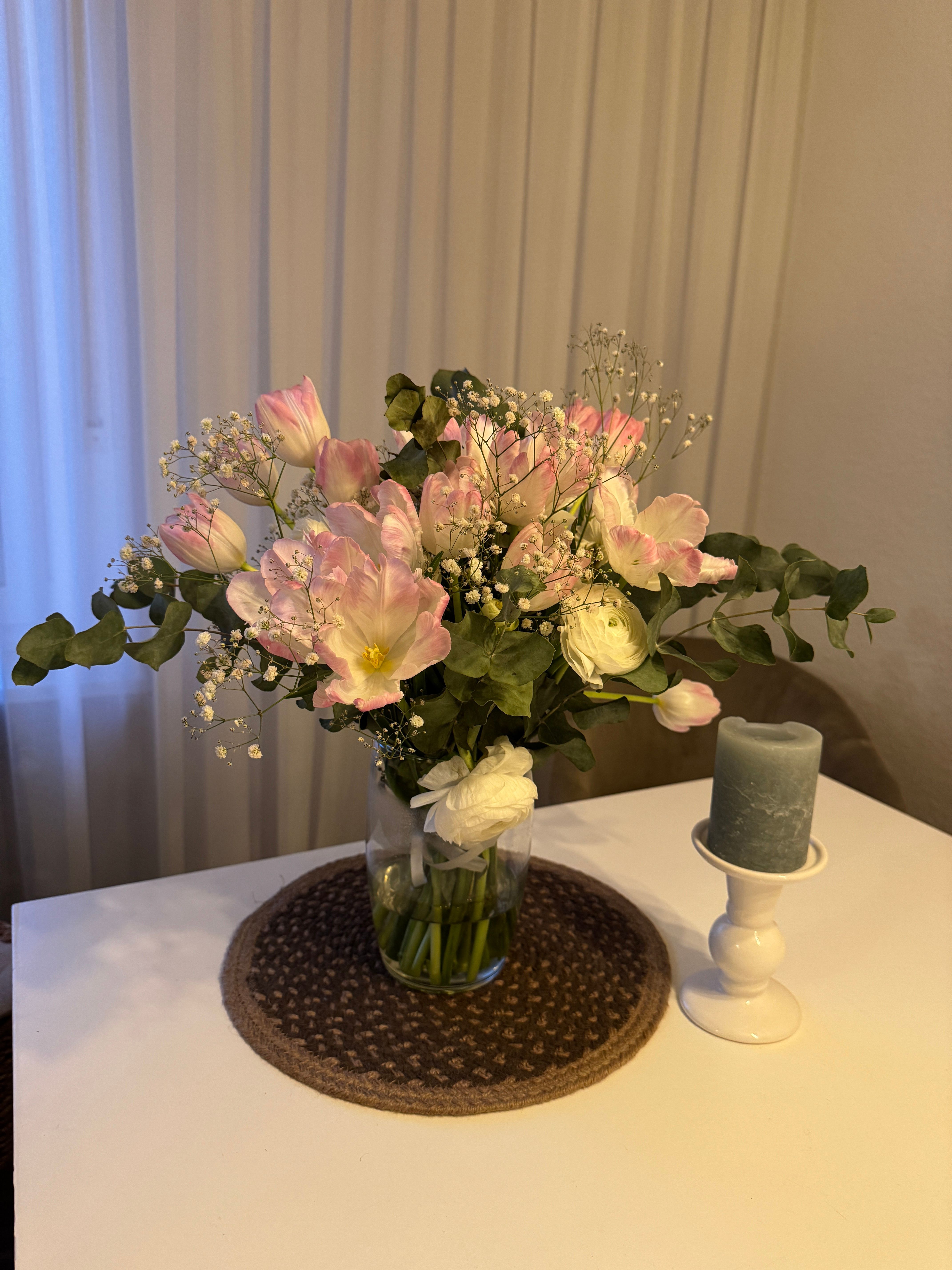 Elegant Spring Flower Arrangement in Vase · Free Stock Photo