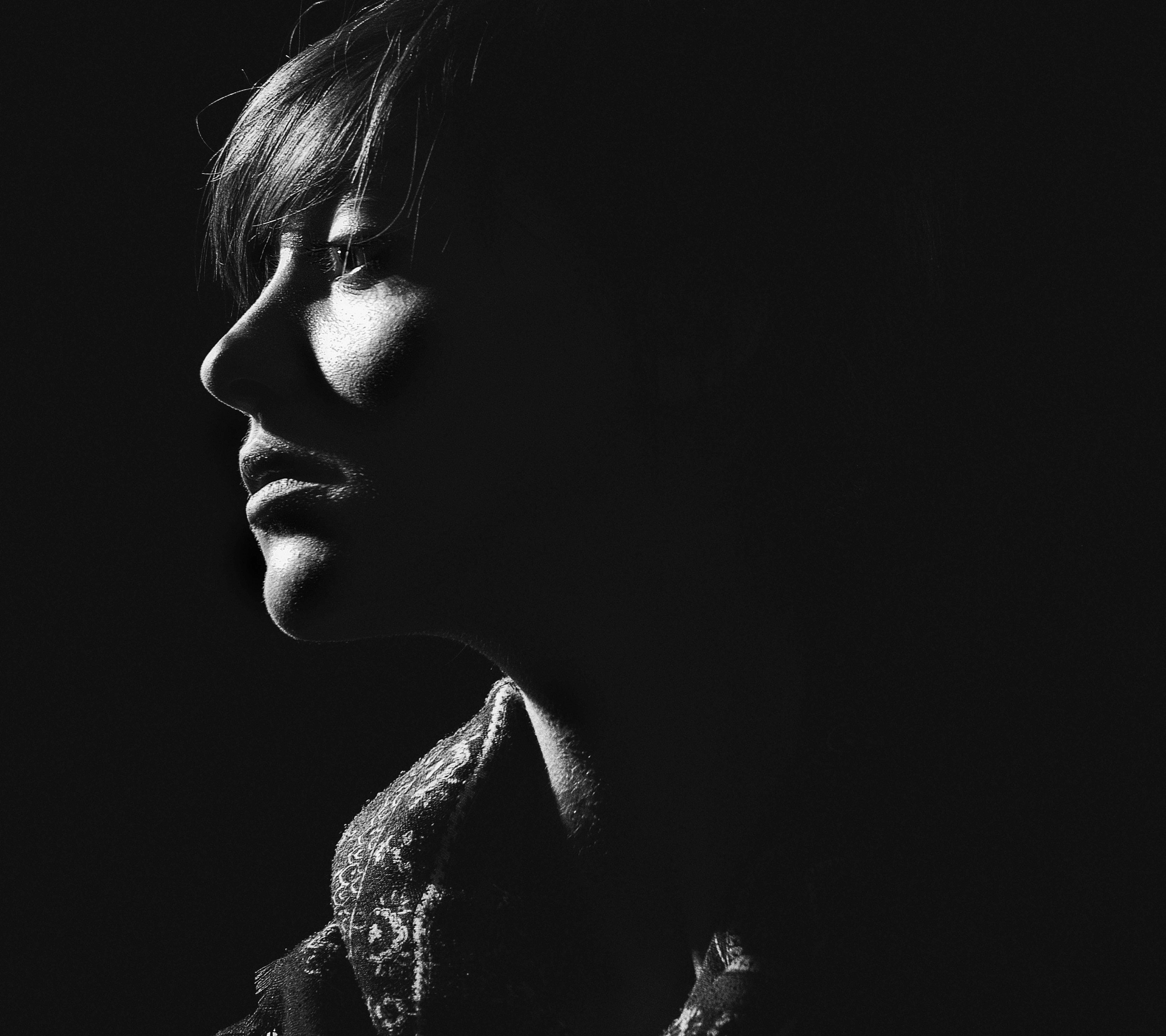 Dramatic Black and White Side Profile Portrait · Free Stock Photo