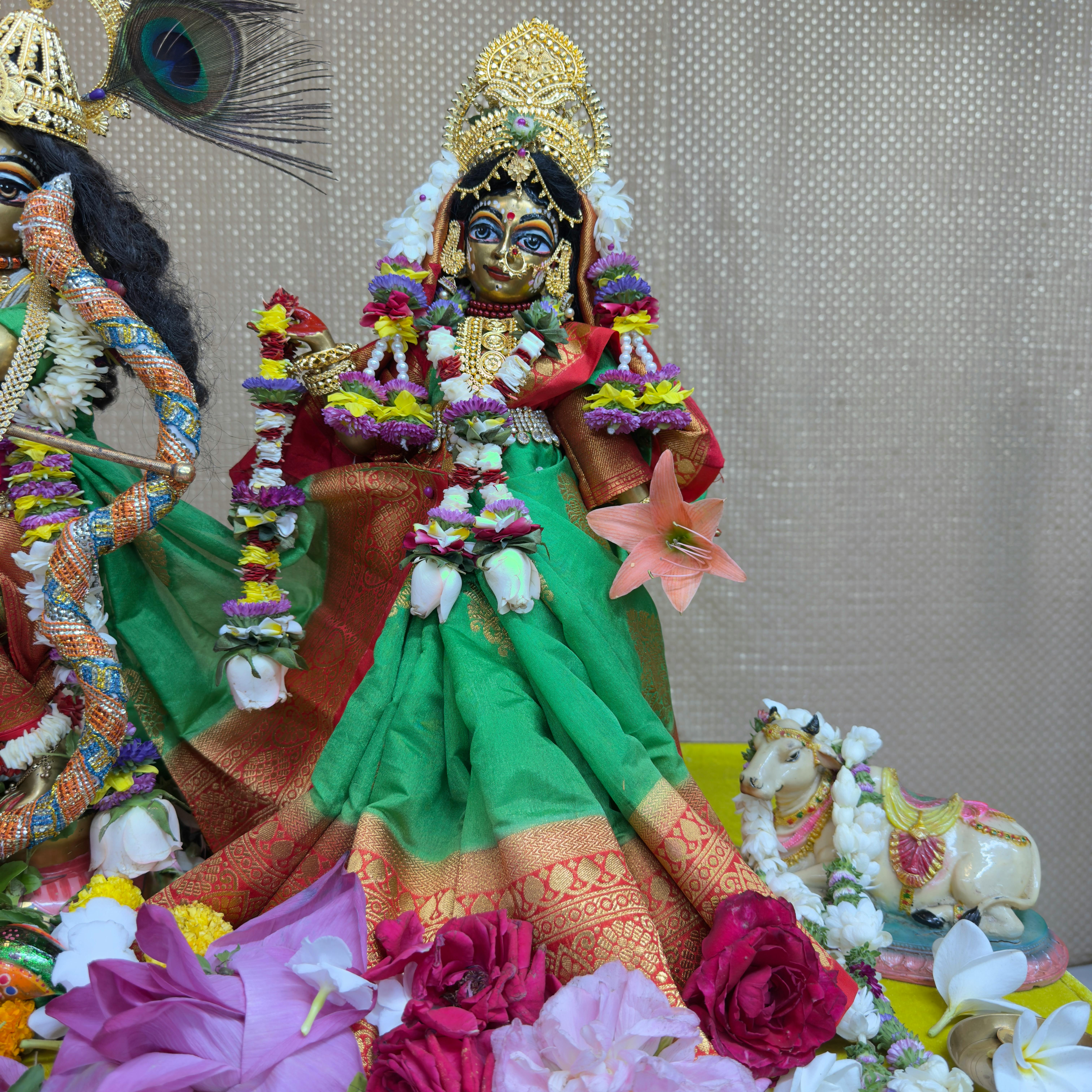 Colorful Indian Deity Statues Decorated with Flowers · Free Stock Photo