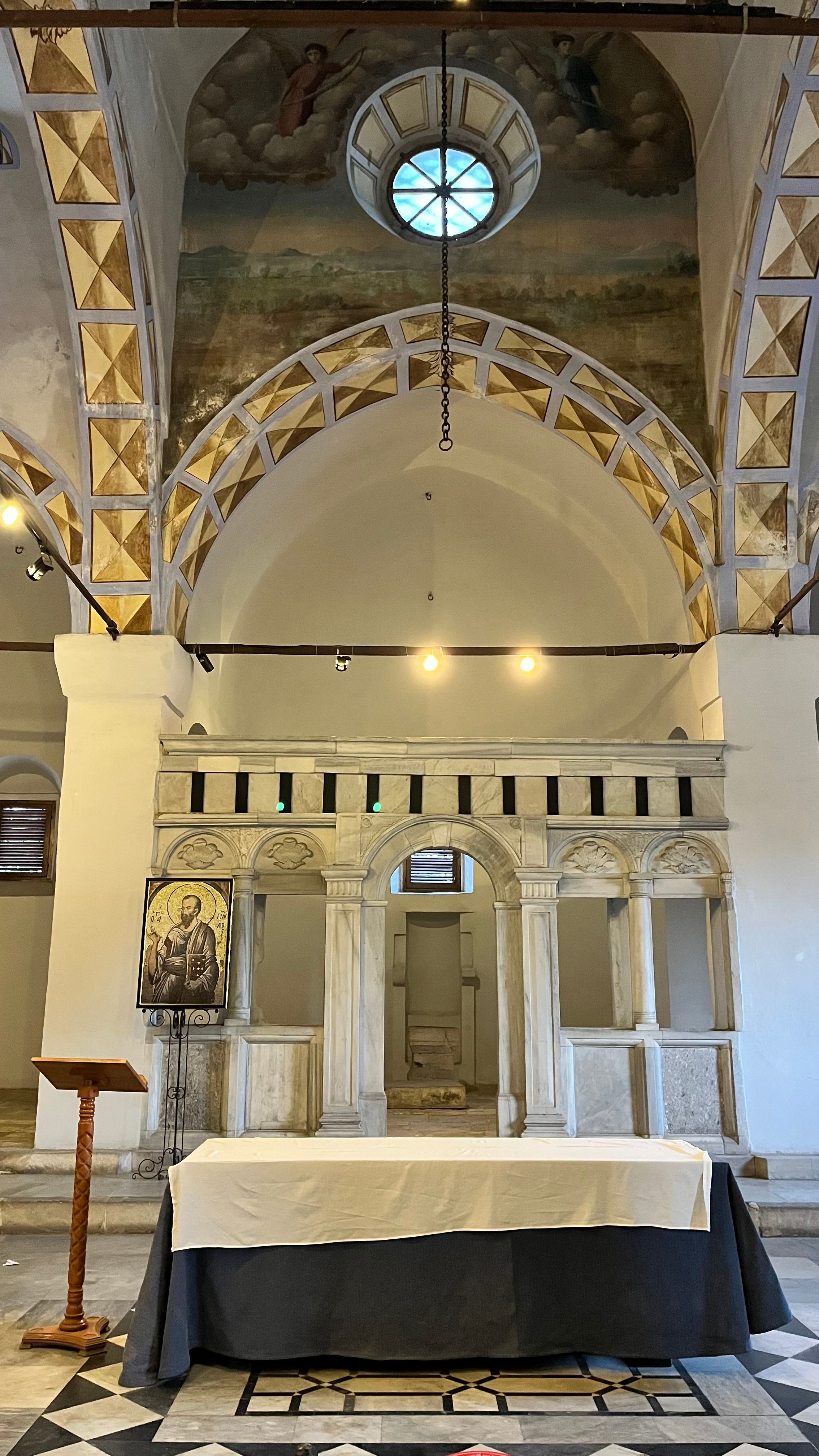 Historic Church Altar with Renaissance Artwork · Free Stock Photo