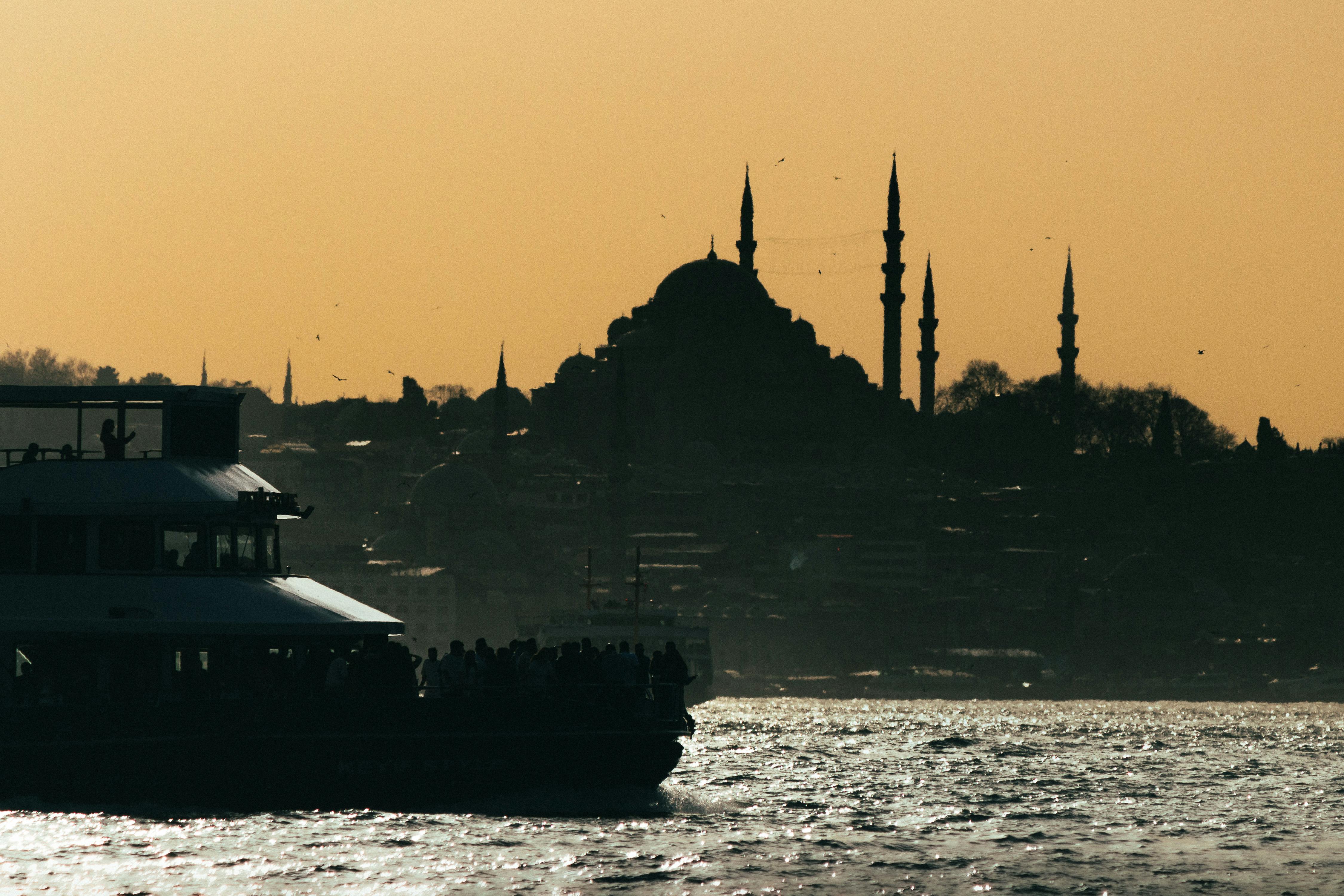 Istanbul Mosque Spires Photos, Download The BEST Free Istanbul Mosque ...