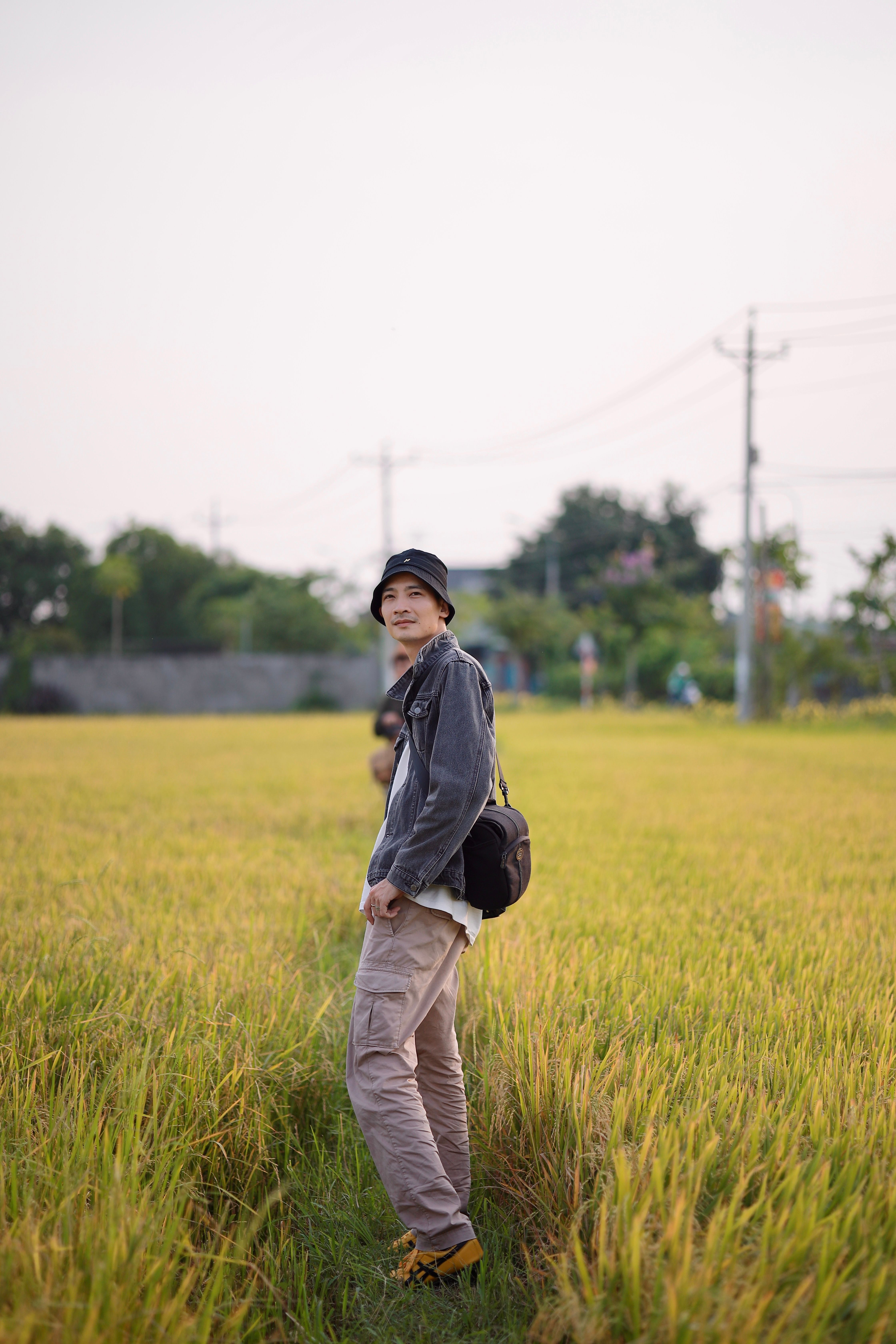 Traveler Model Photos, Download The BEST Free Traveler Model Stock ...