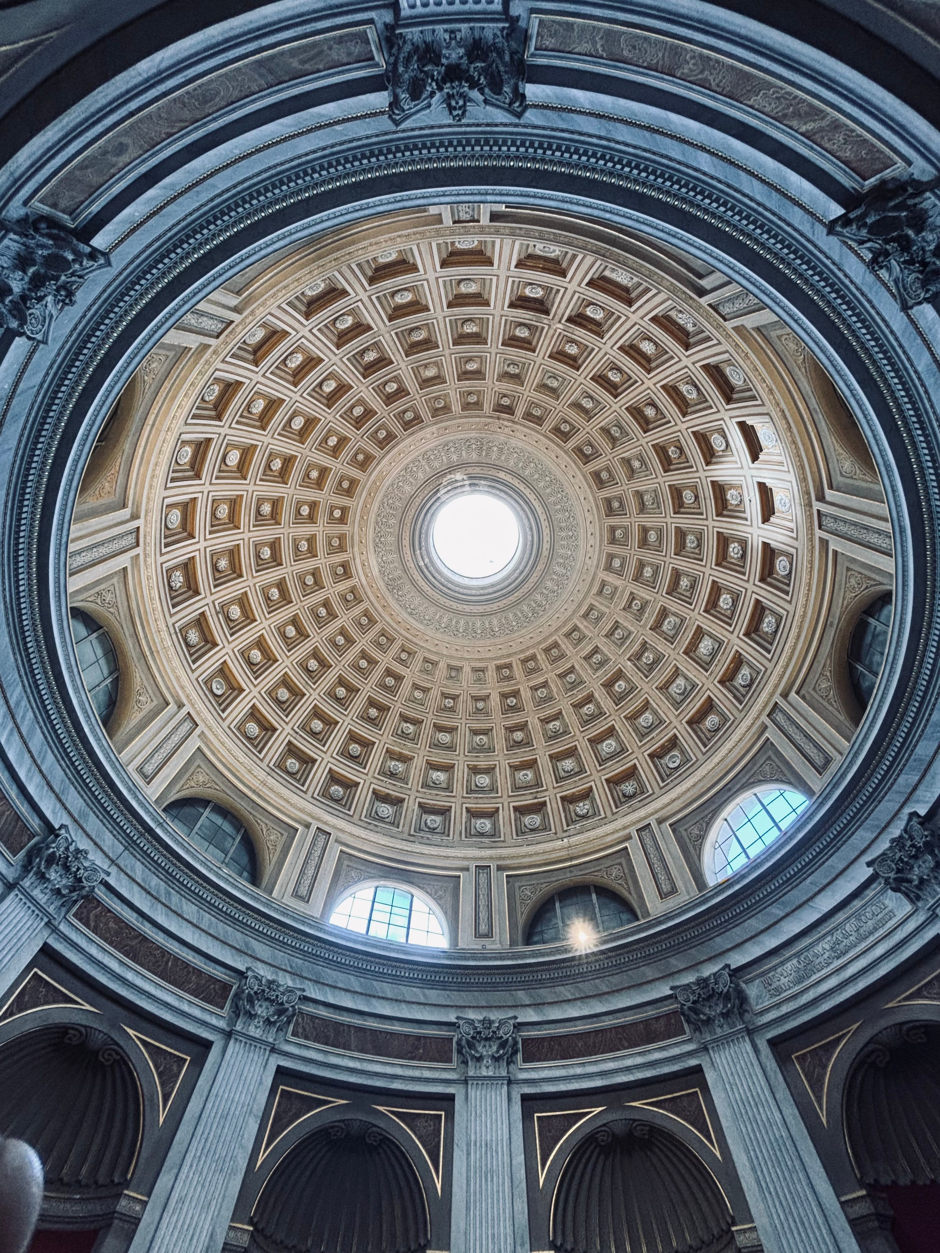 Stunning Interior Dome of Classic Architecture · Free Stock Photo