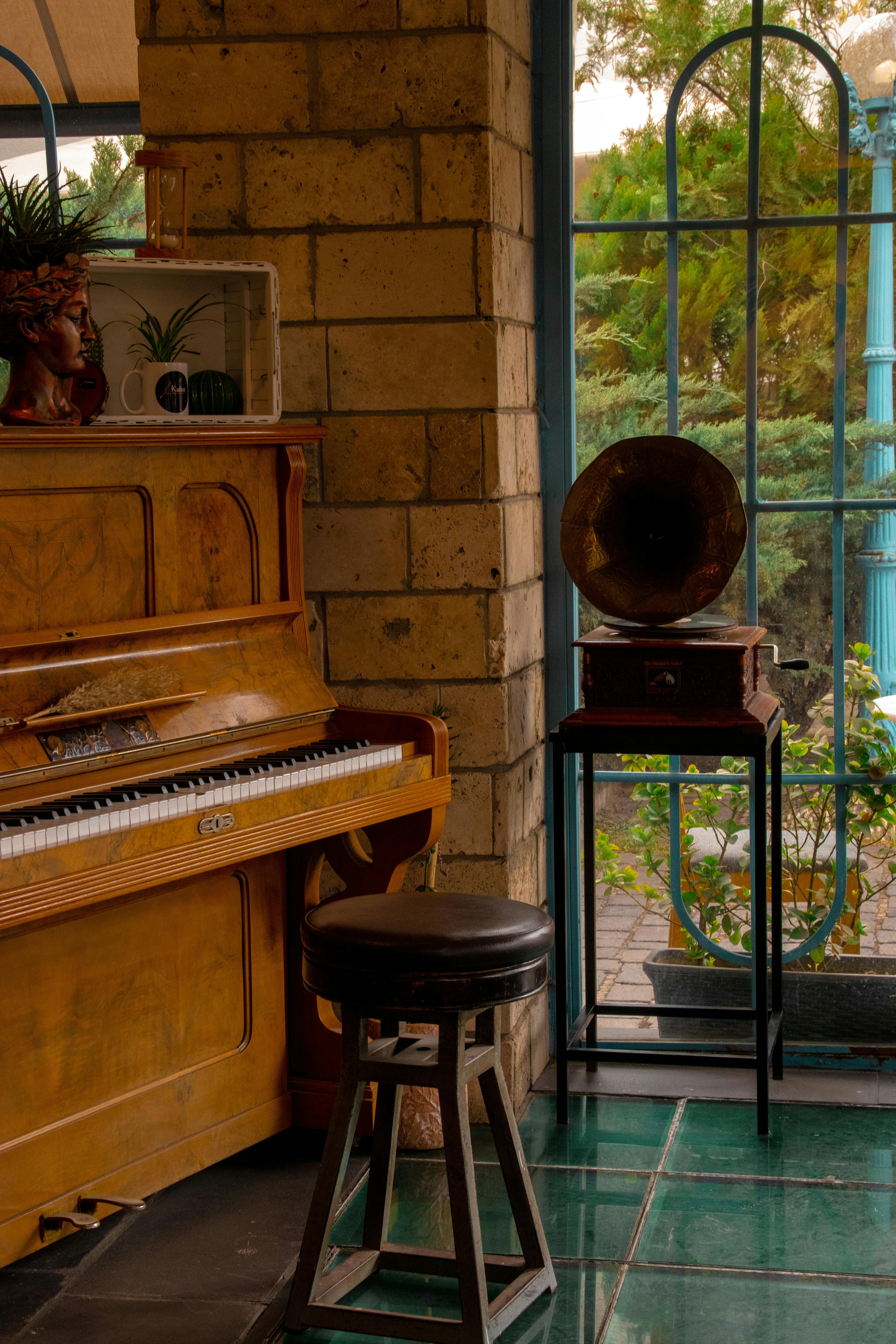 Elegant Rustic Interior with Vintage Piano and Gramophone · Free Stock ...
