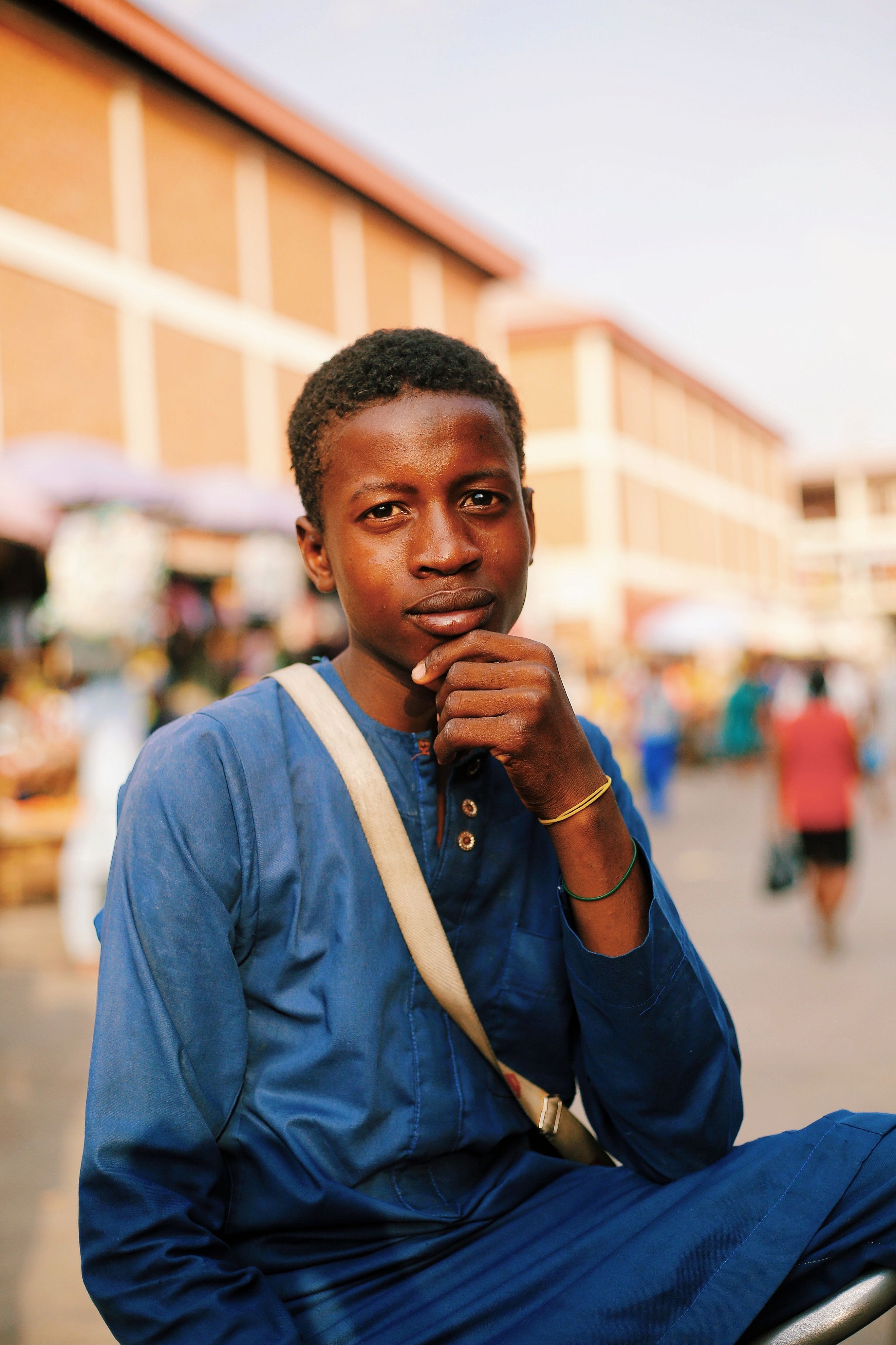 African Man Being Interviewed By Journalists Outdoor Photos, Download ...