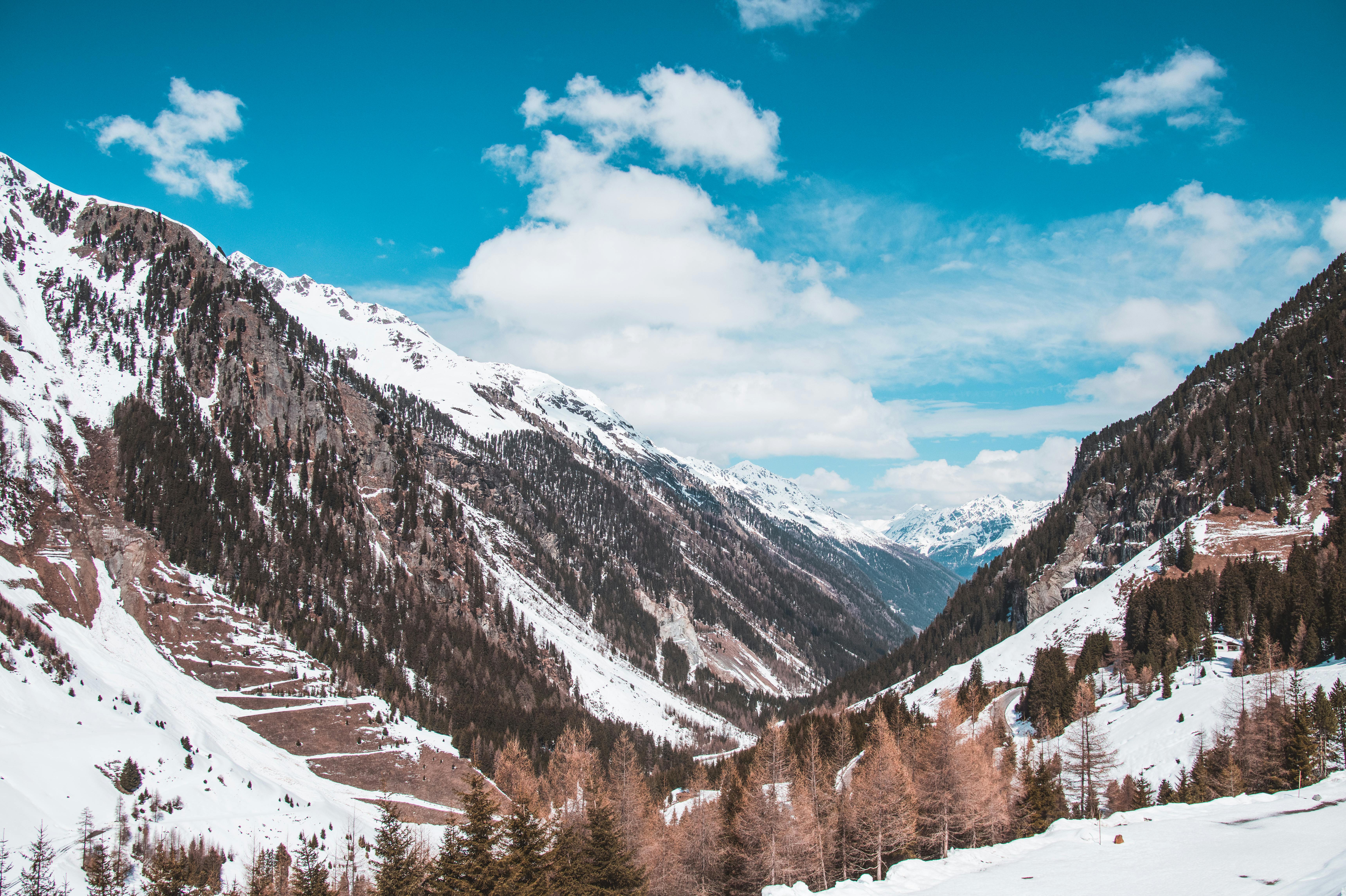 Icy Mountain Slope Scenery · Free Stock Photo