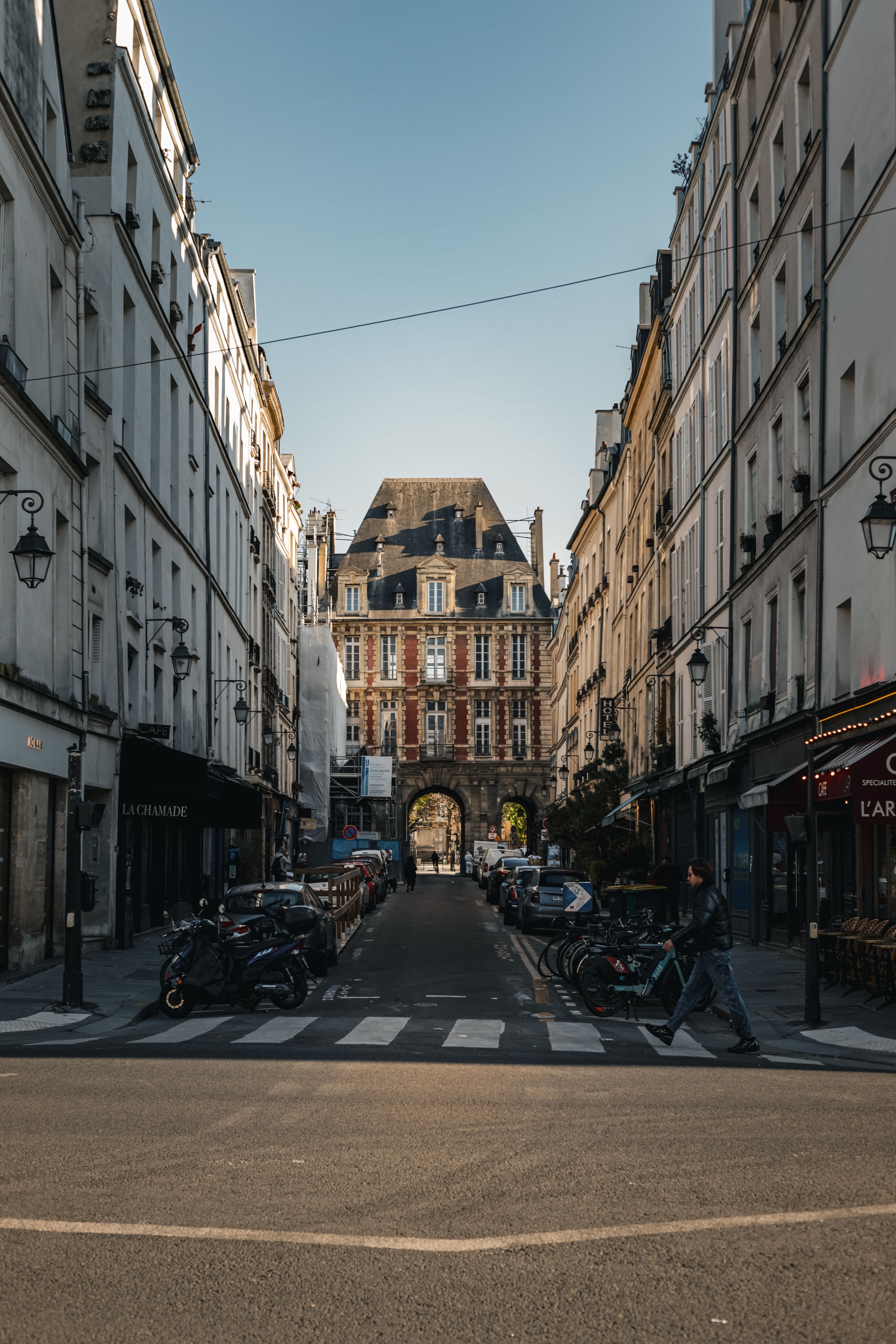 Race Competition In The Streets Of France · Free Stock Photo