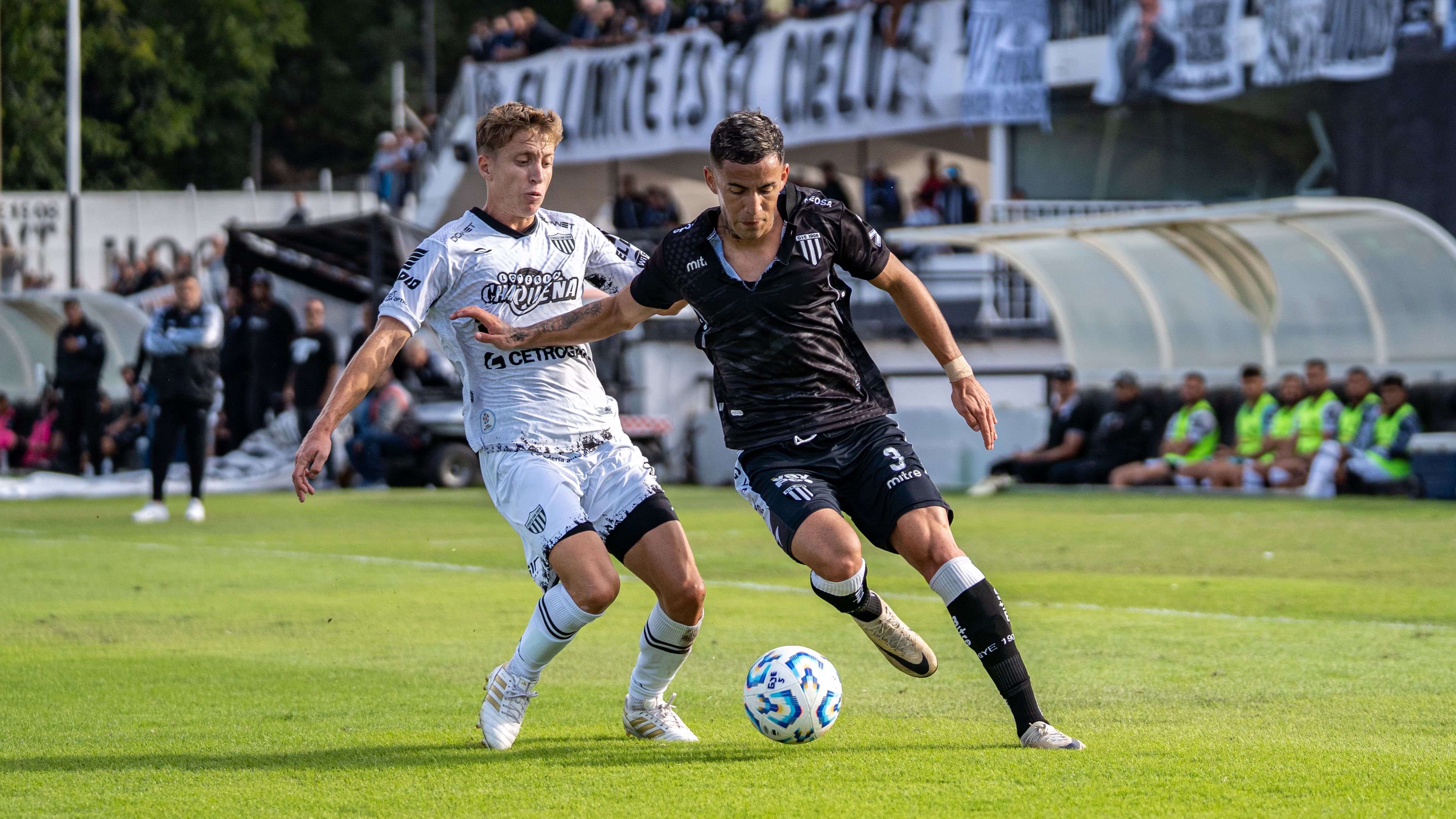 Intense Soccer Match Action on the Field · Free Stock Photo