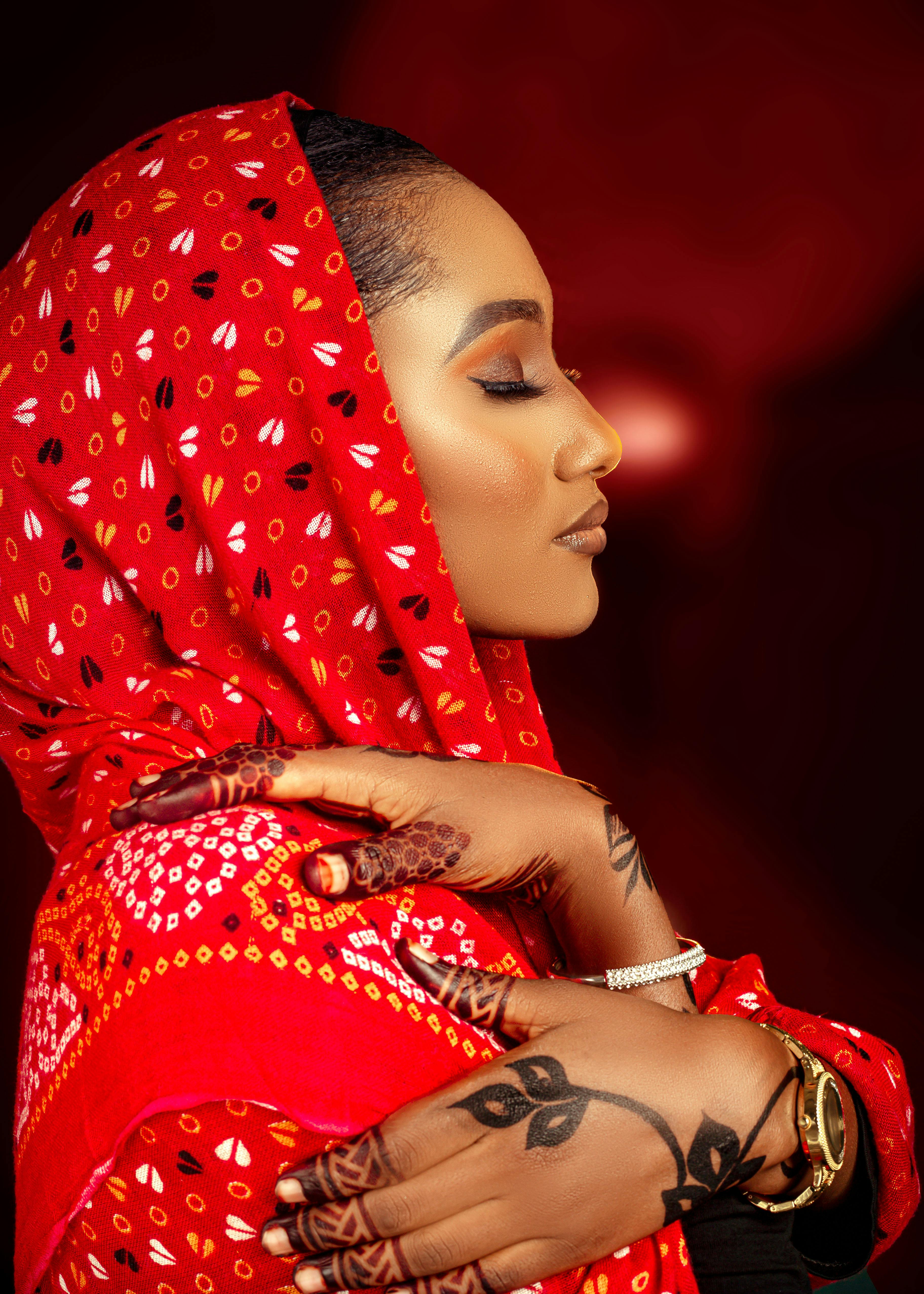 Captive Oya Photos, Download The BEST Free Captive Oya Stock Photos ...