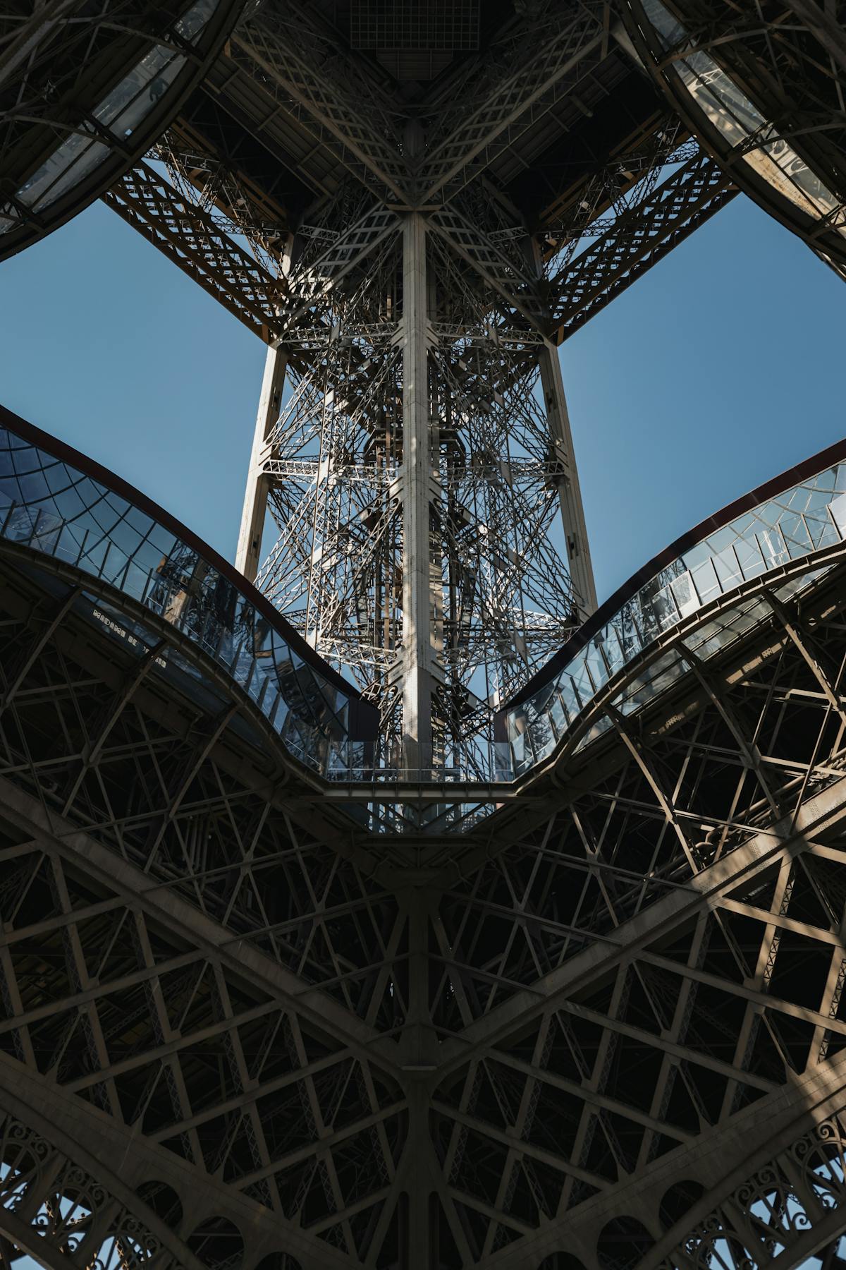 Eiffel Tower Inside Photos, Download The BEST Free Eiffel Tower Inside ...