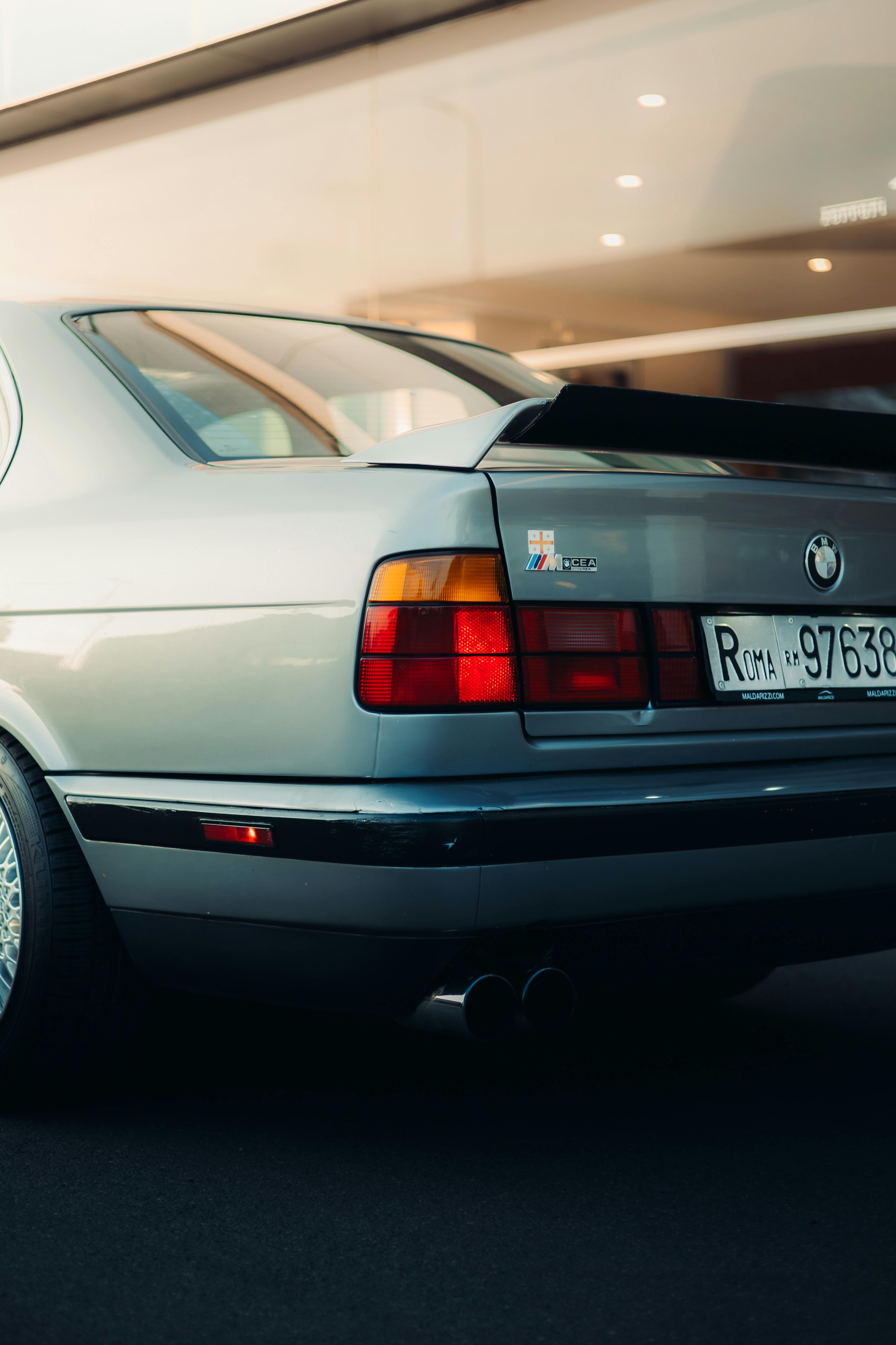 Parking Tails Photos, Download The BEST Free Parking Tails Stock Photos ...