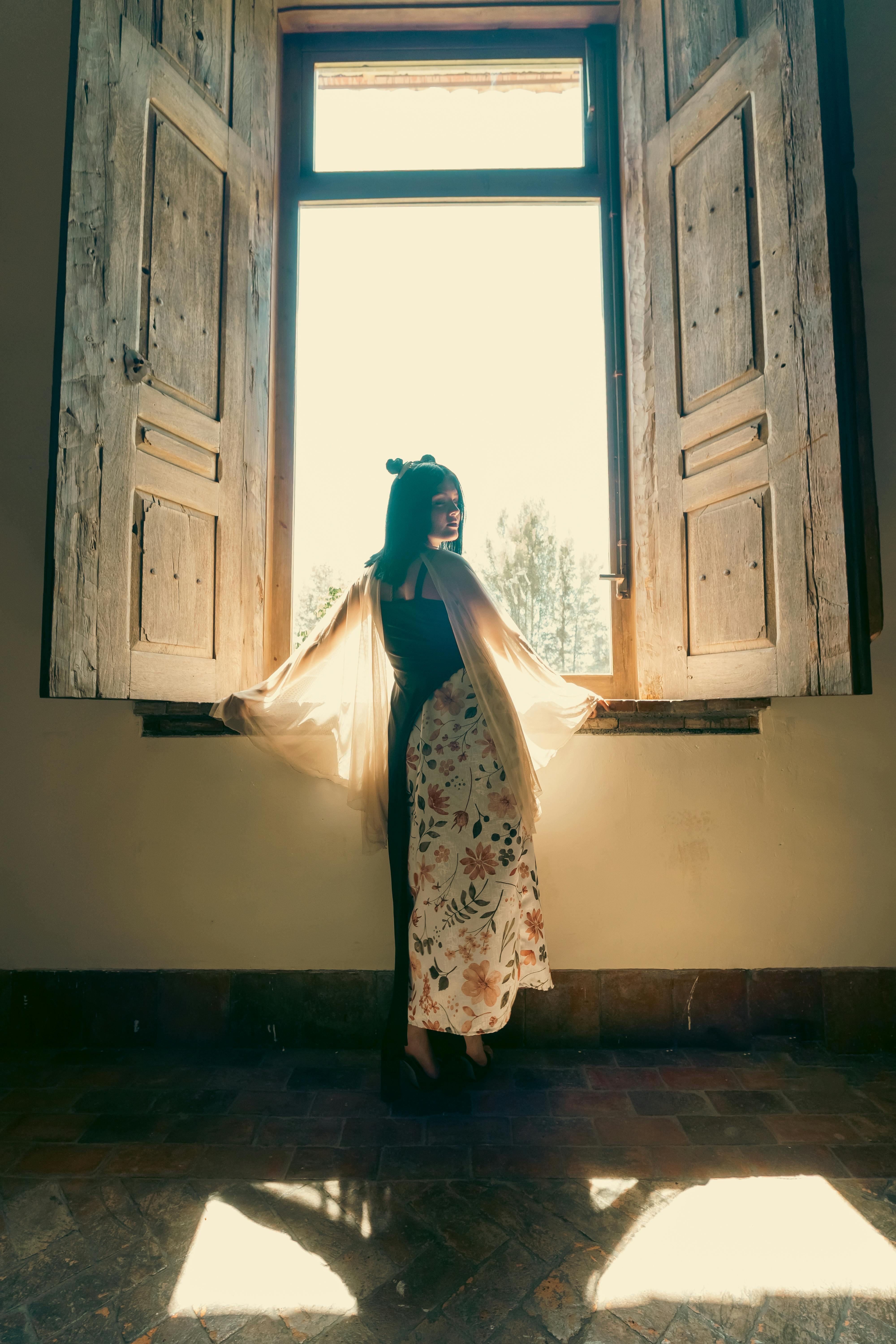 Window Frame Photos, Download The BEST Free Window Frame Stock Photos ...