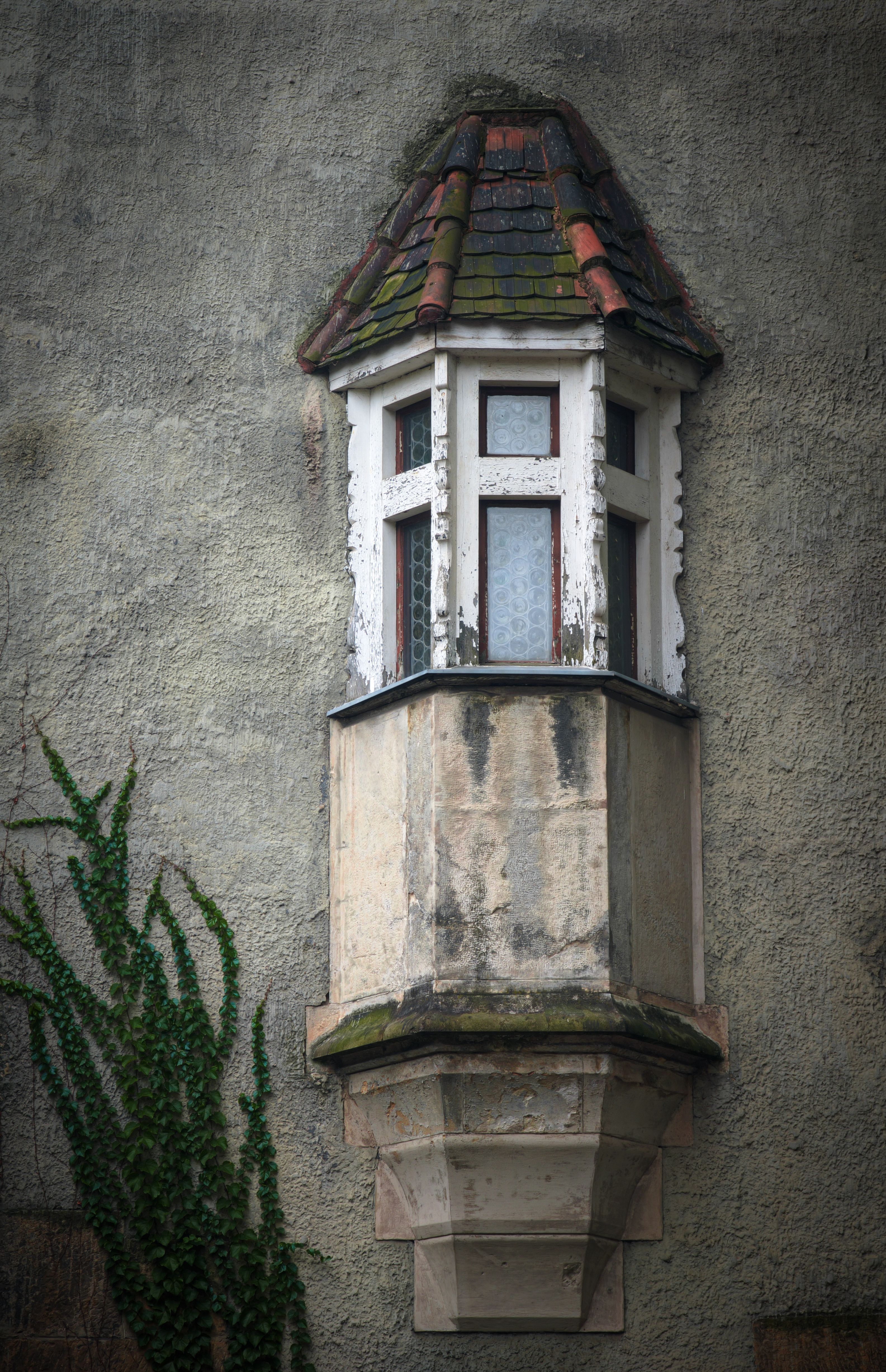 Historic Architectural Detail of Medieval Tower · Free Stock Photo
