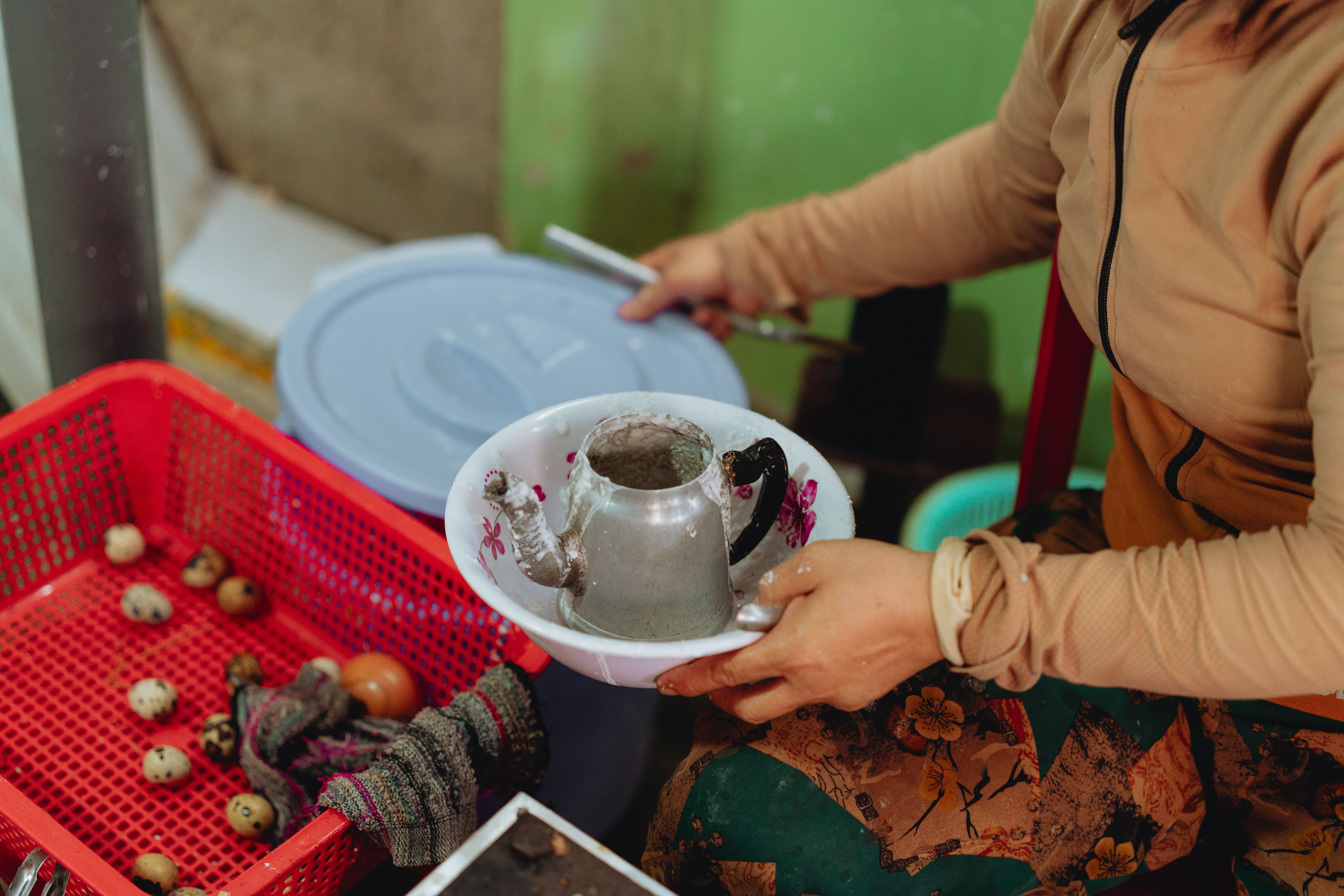 Traditional Street Vendor in Bình Thuận Vietnam · Free Stock Photo