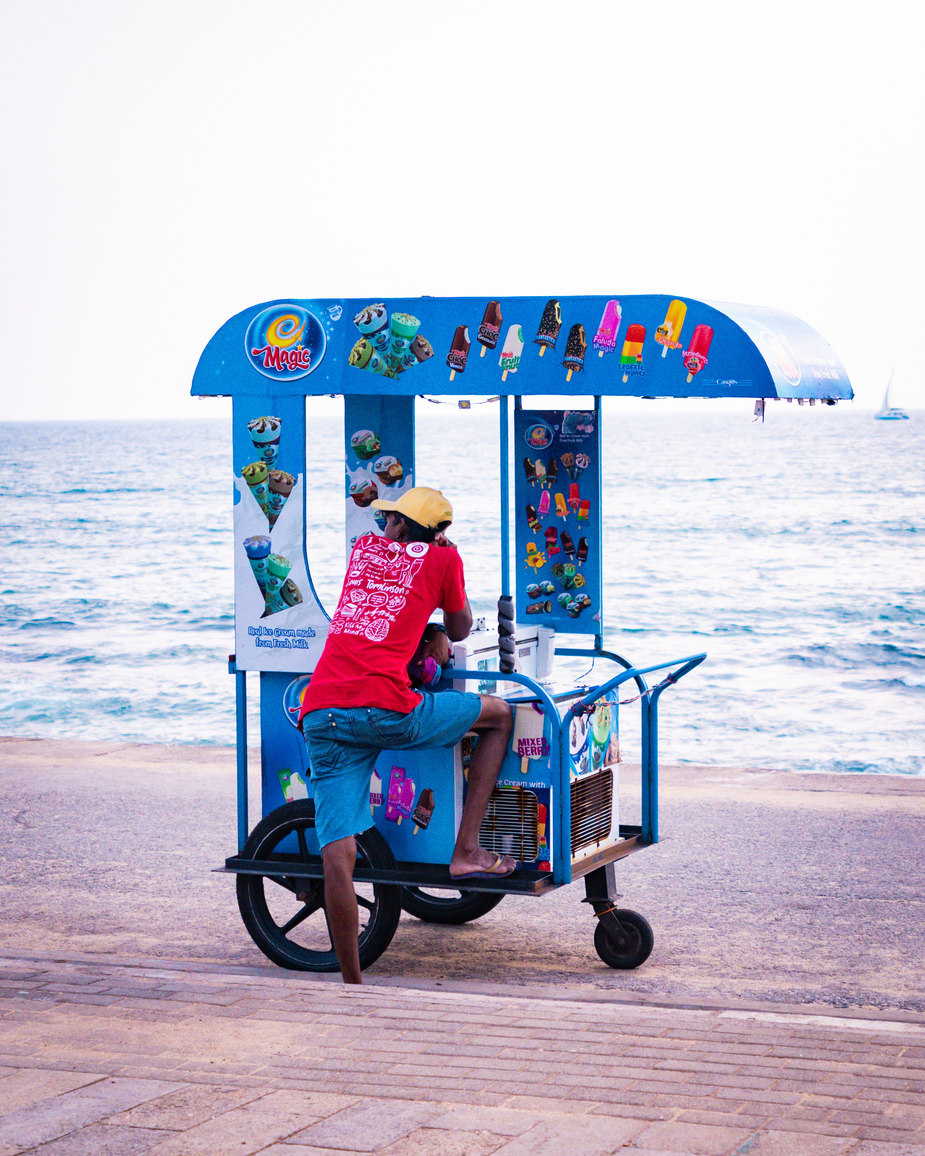 Ice Cream Vendor by Colombo Seaside · Free Stock Photo