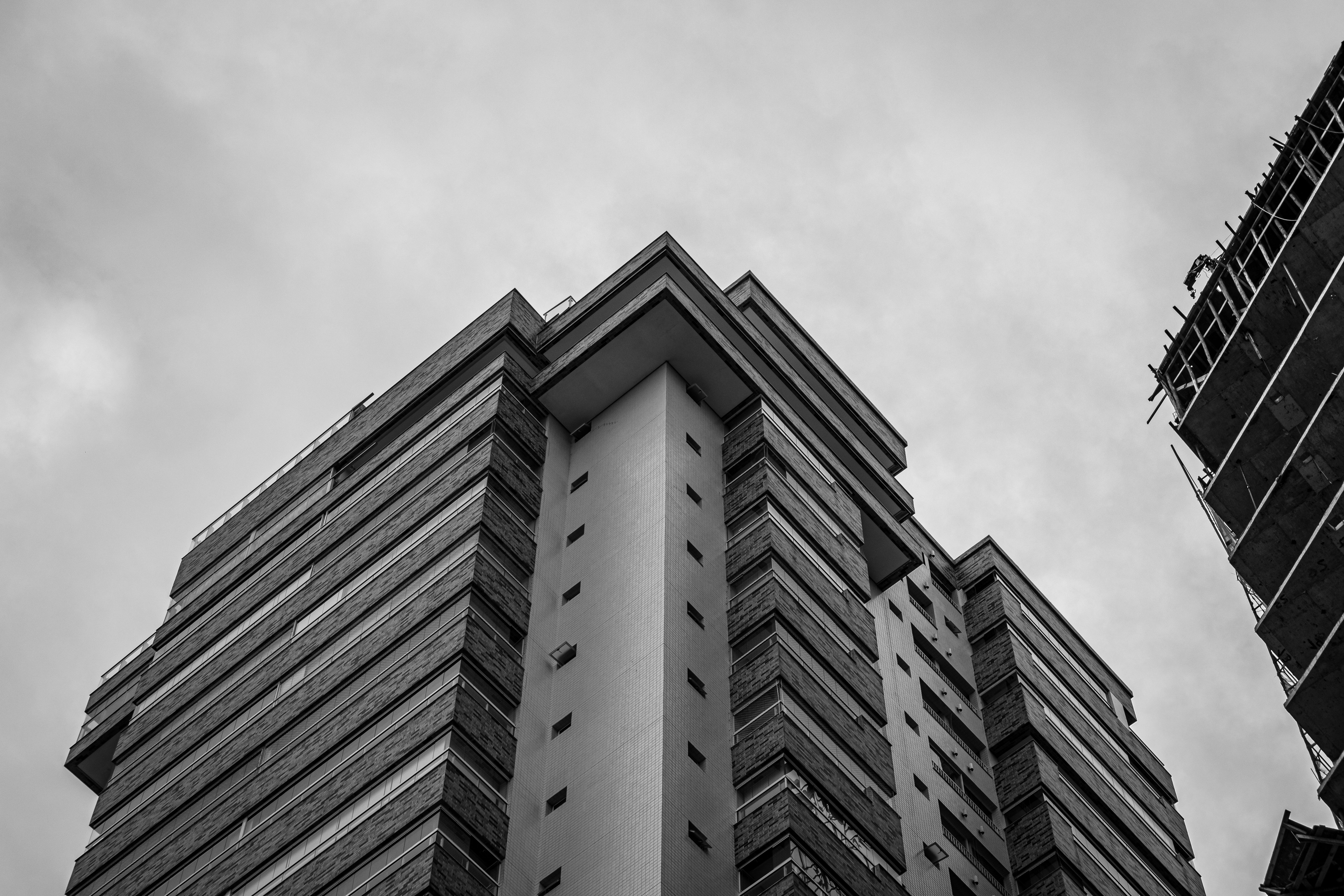 Modern High-Rise Architecture in Black and White · Free Stock Photo