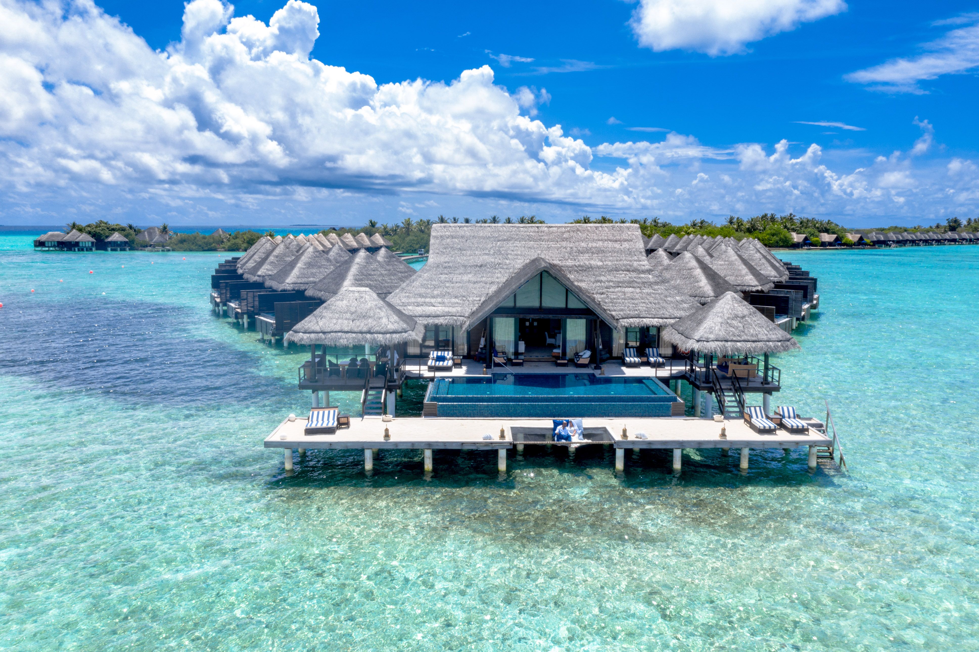 Luxurious Overwater Bungalows in Tropical Paradise · Free Stock Photo
