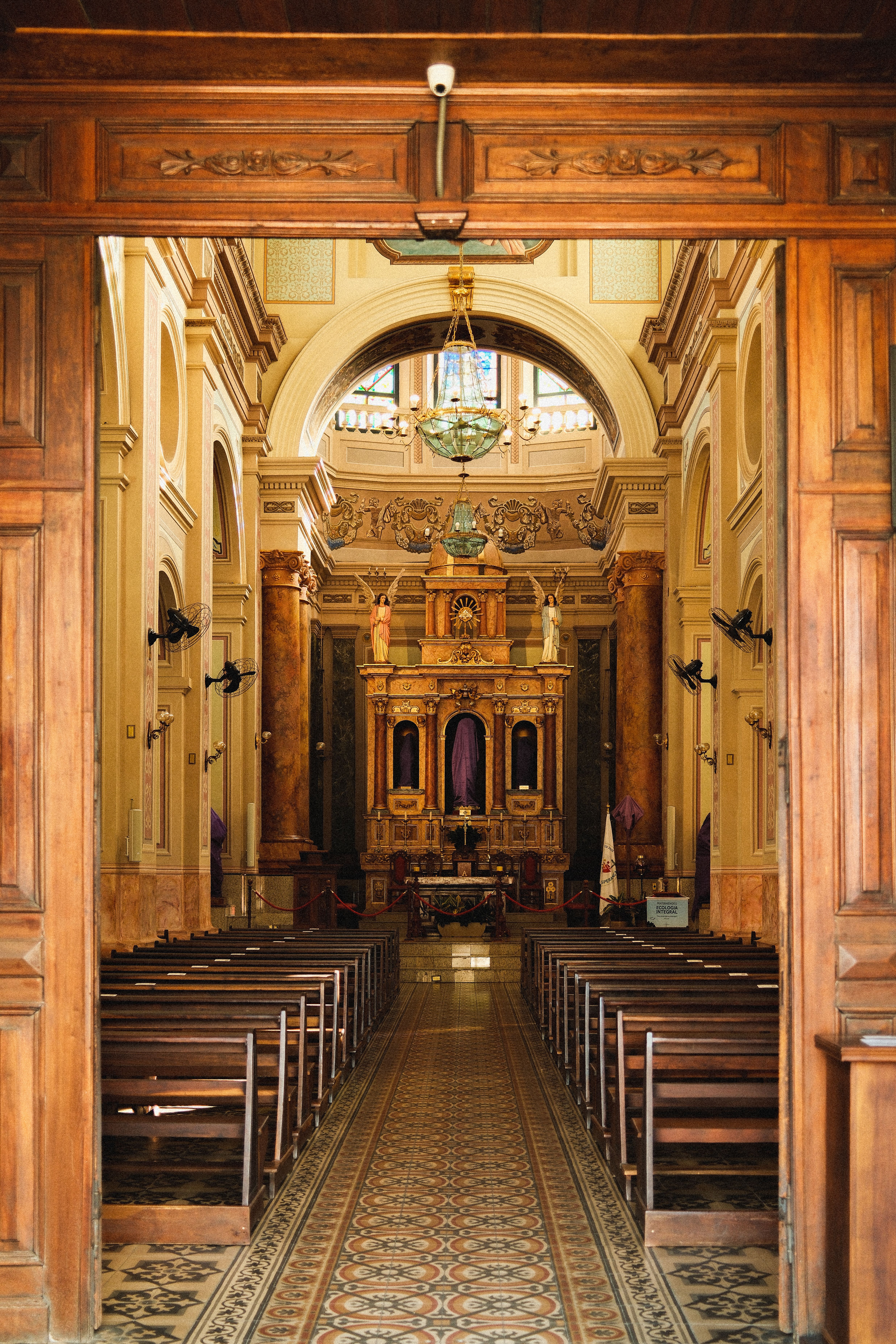 Intricate Interior of a Historic Church · Free Stock Photo