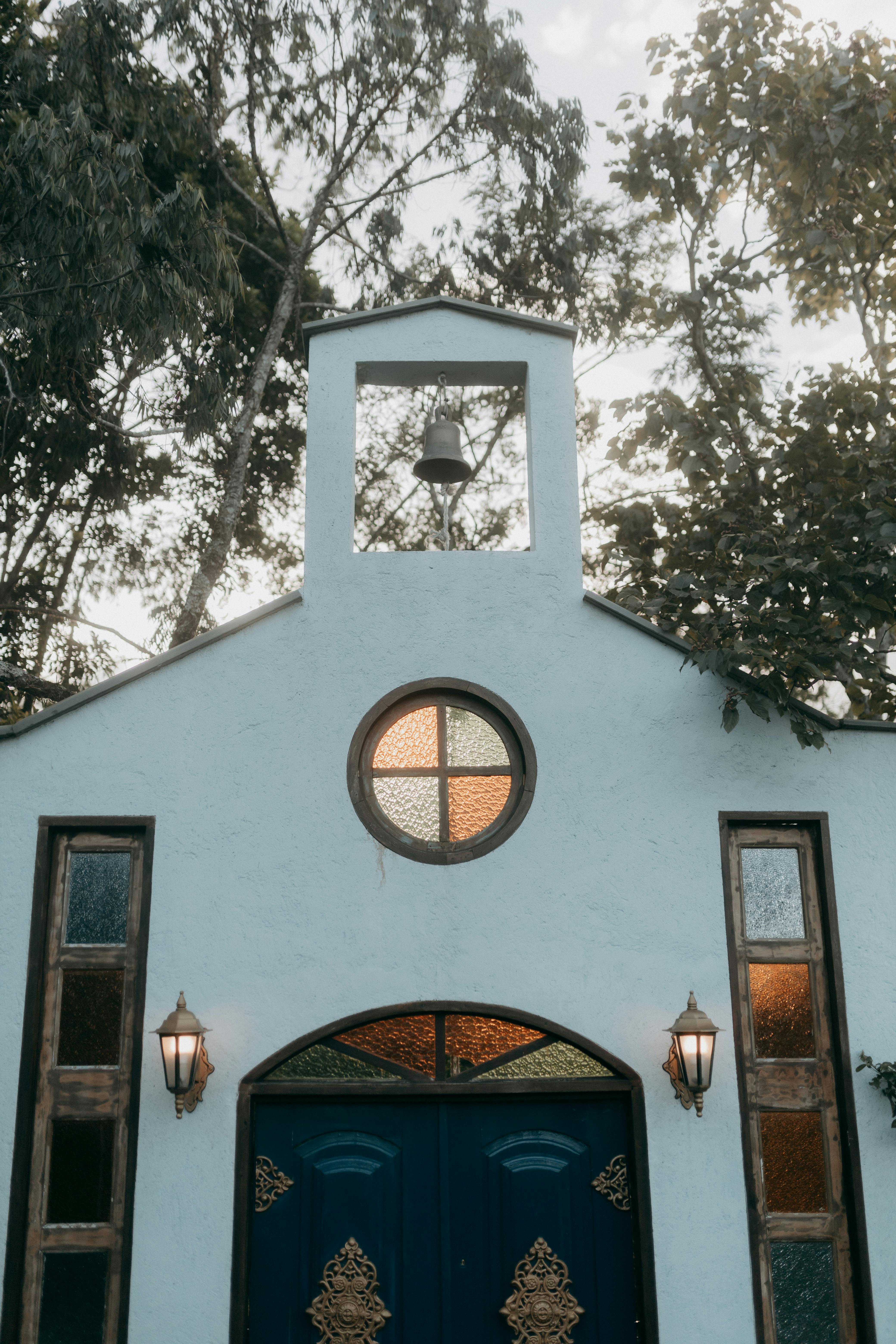 Charming Rustic Chapel in Tropical Setting · Free Stock Photo