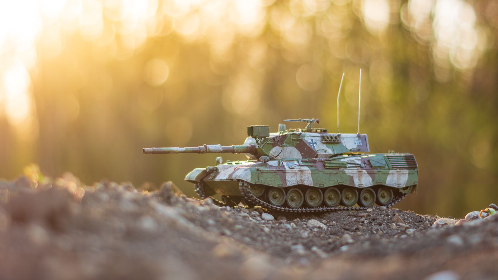 Tank Photos, Download The BEST Free Tank Stock Photos & HD Images