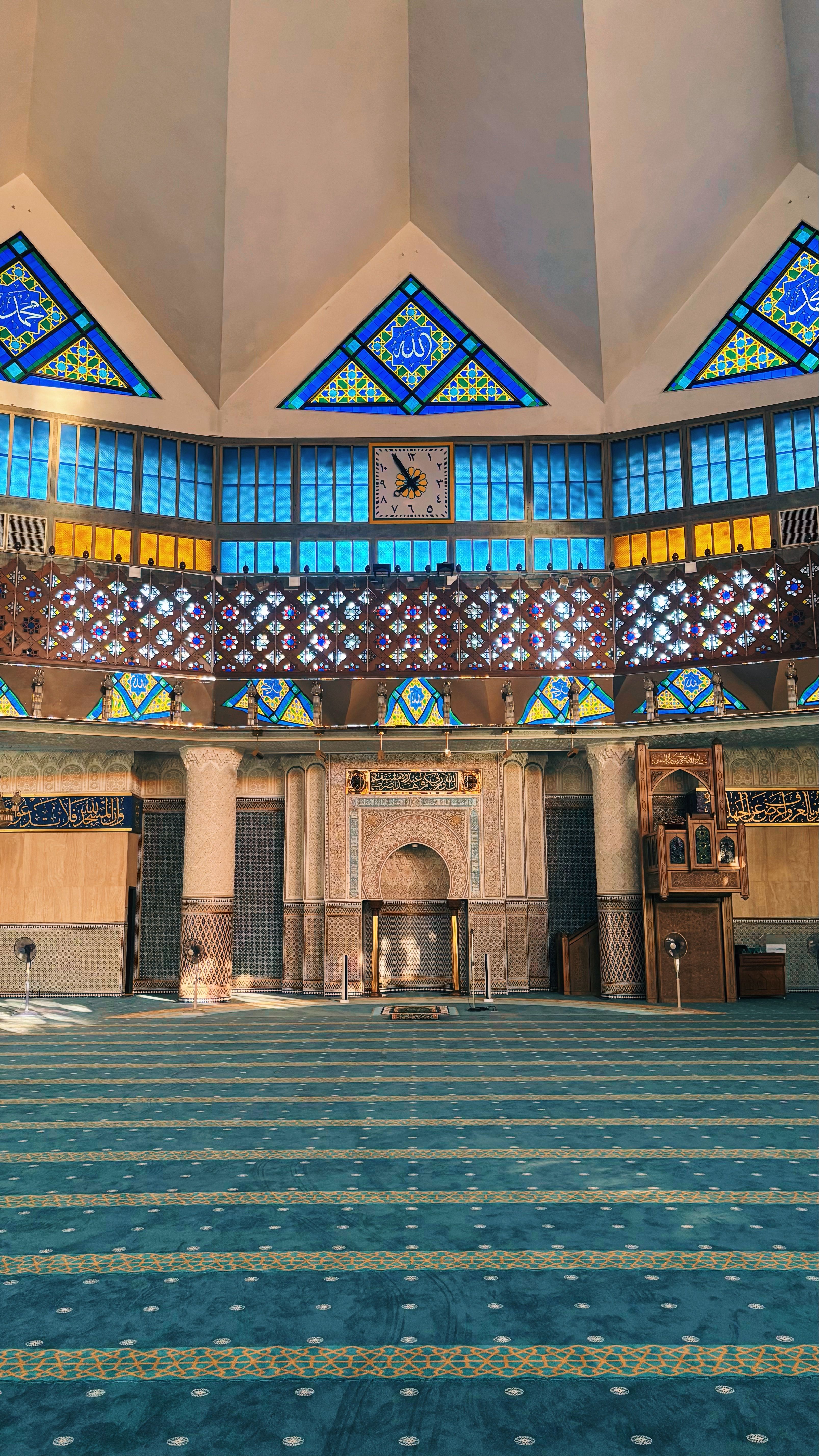 Stunning Interior of Mosque in Kuala Lumpur · Free Stock Photo