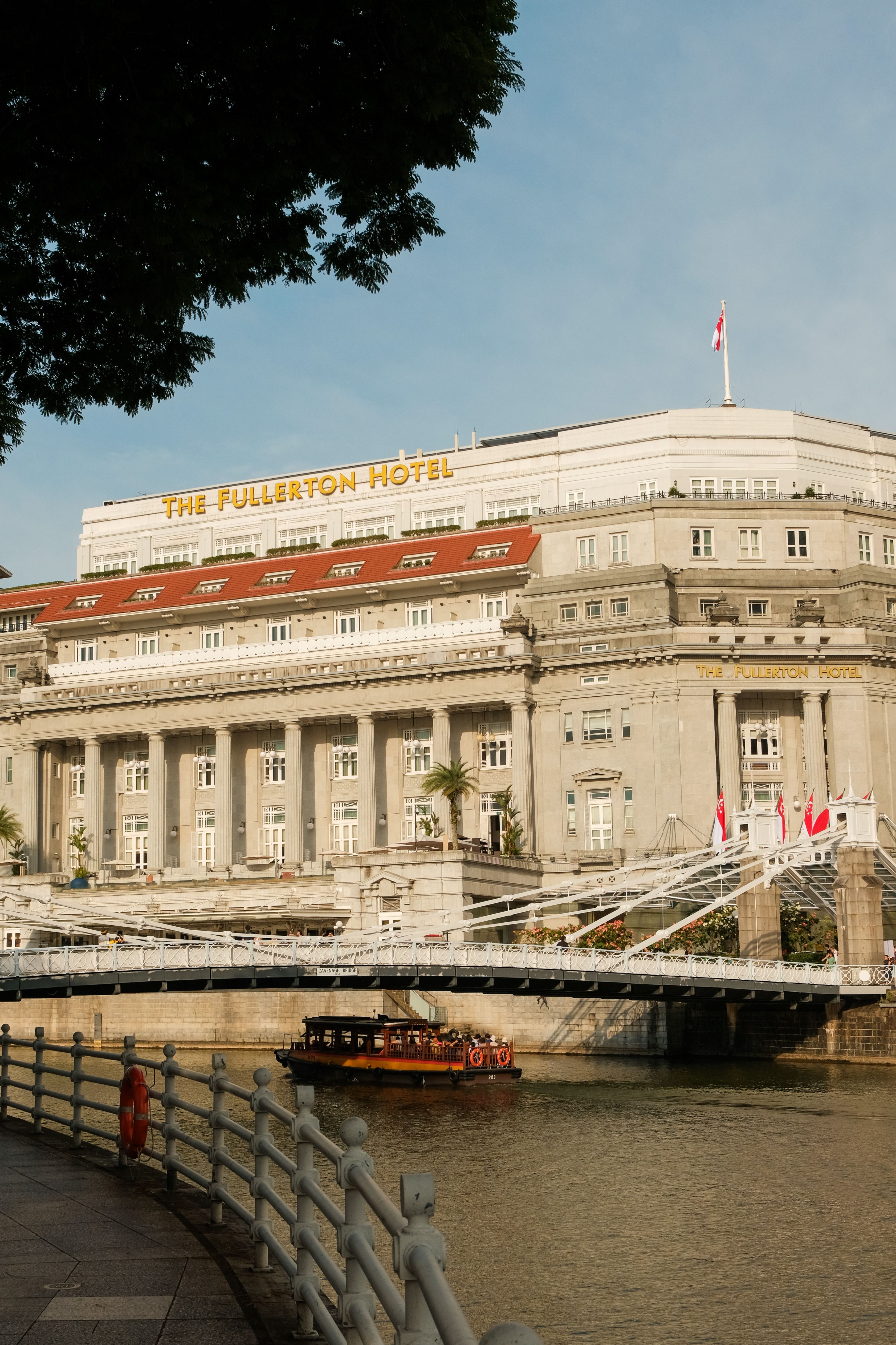 Fullerton Hotel Singapore by Riverside · Free Stock Photo