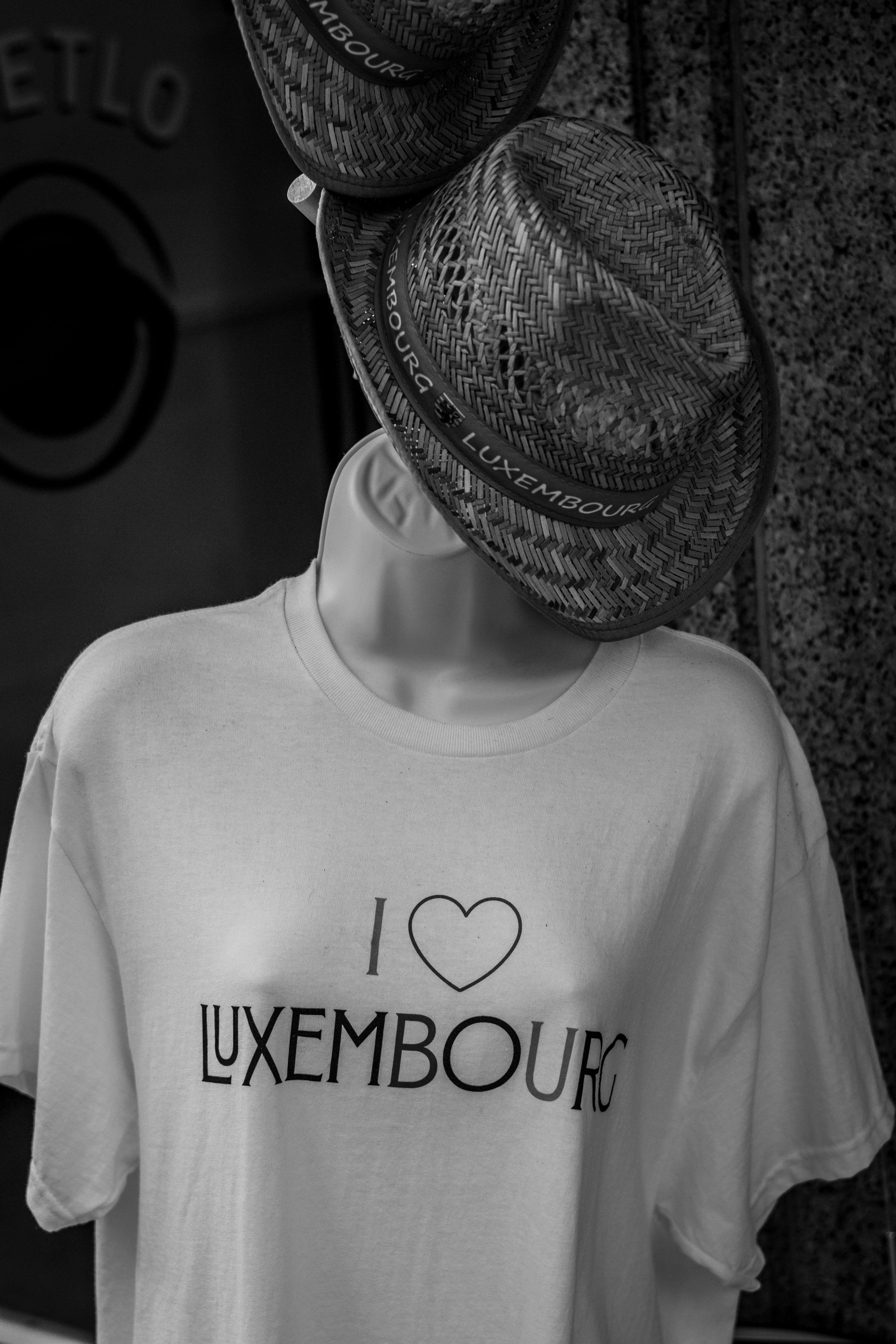 Rana Poster Photos, Download The BEST Free Rana Poster Stock Photos ...