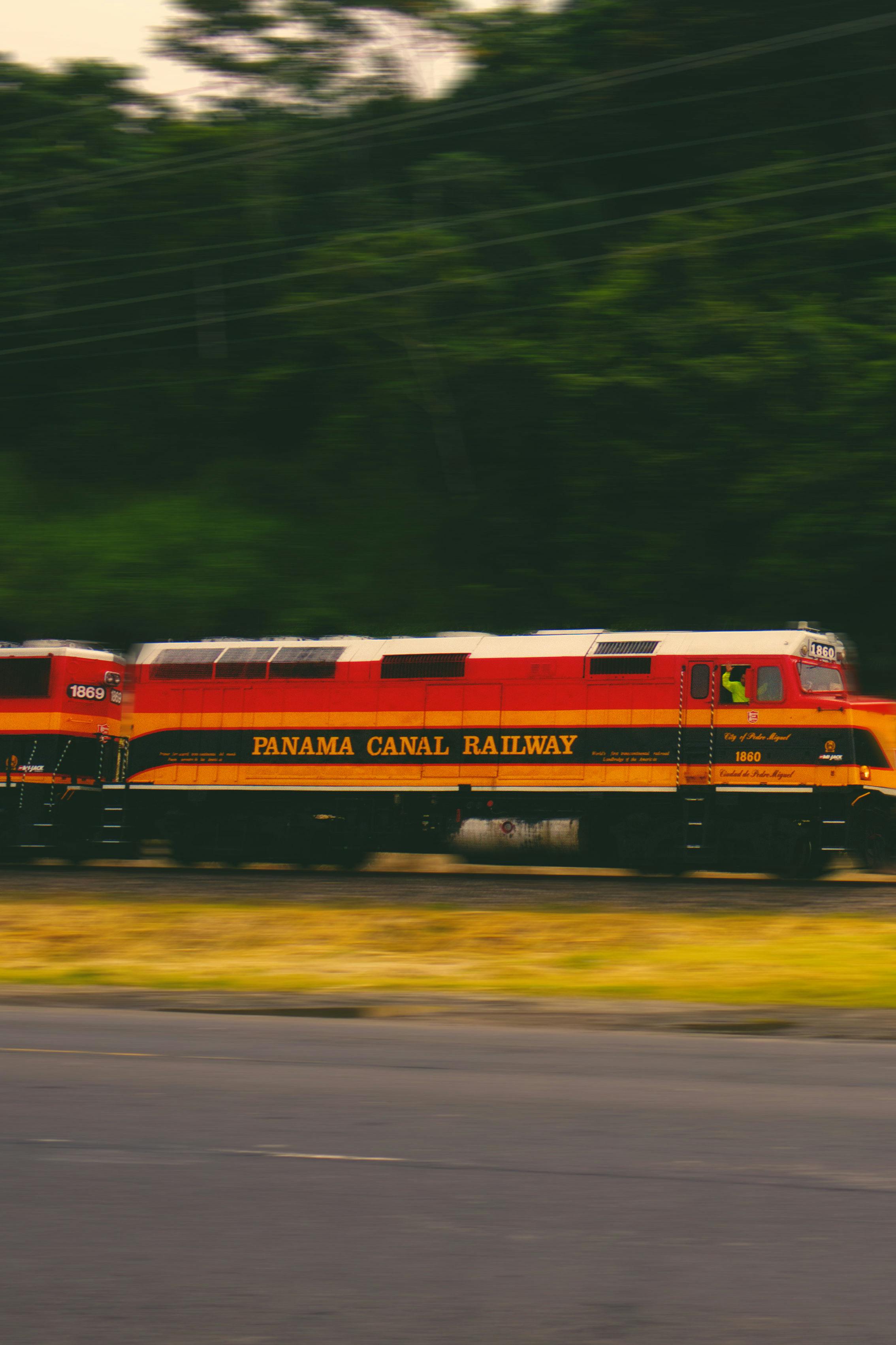 Panama Canal Railway Train in Motion · Free Stock Photo