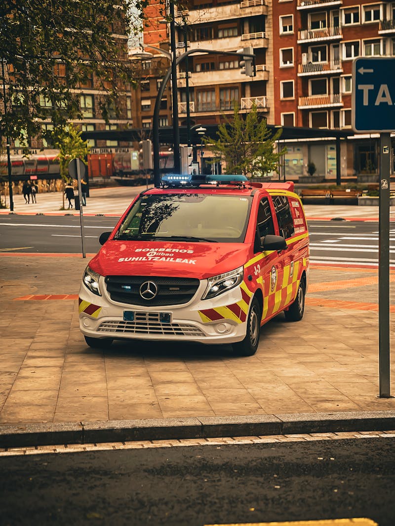 Fire Engine Photos, Download The BEST Free Fire Engine Stock Photos ...