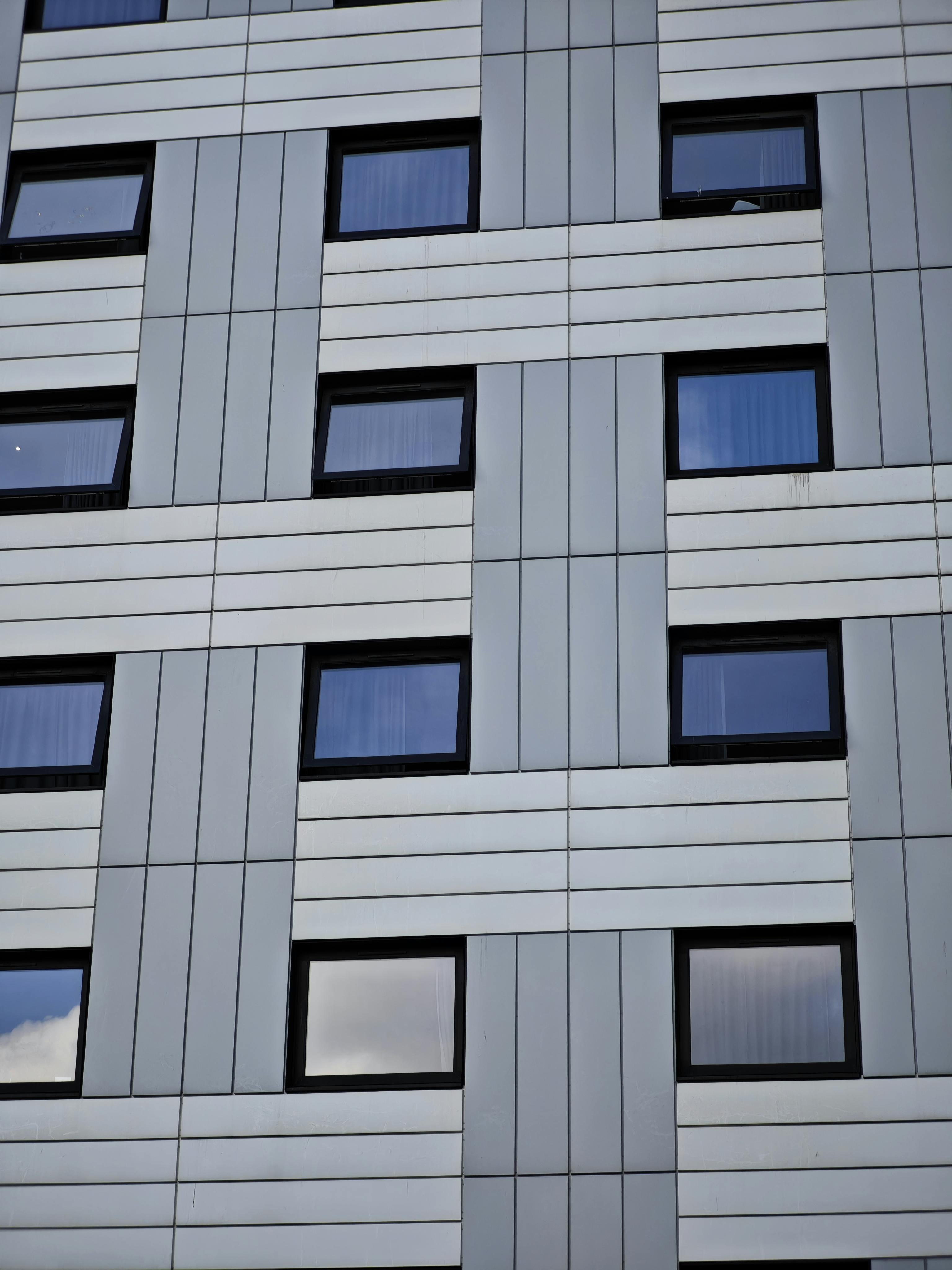 Modern Building Facade Patterns Designs